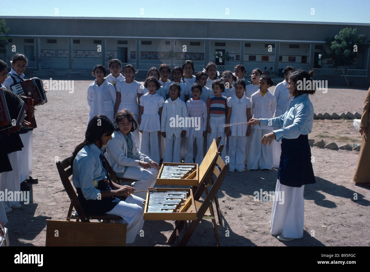 UAE United Arab Emirates Middle East Gulf State Music Girls school ...