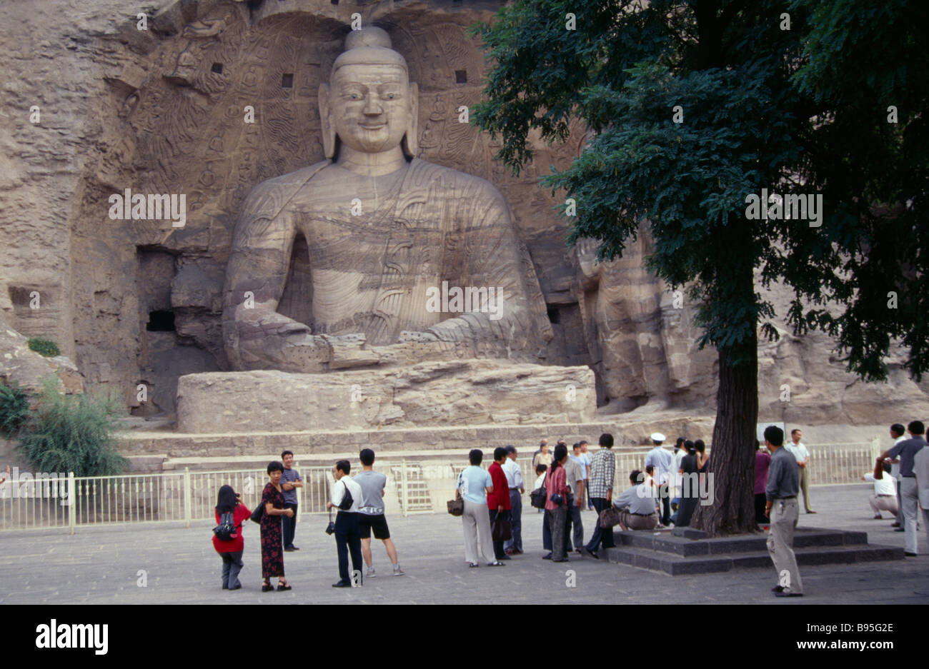 Yungang caves china people hi-res stock photography and images - Alamy