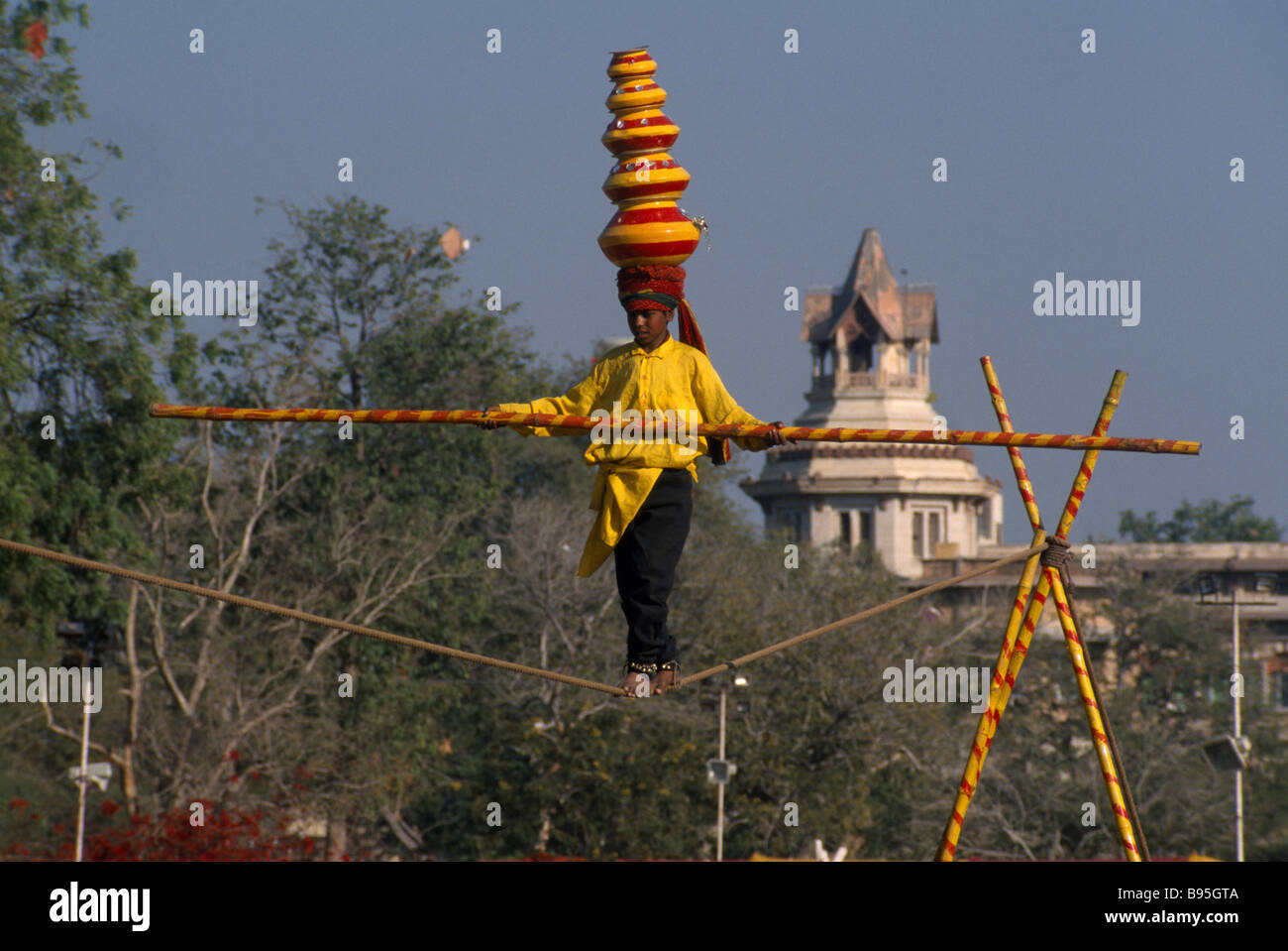 Balancing on wire hi-res stock photography and images - Alamy