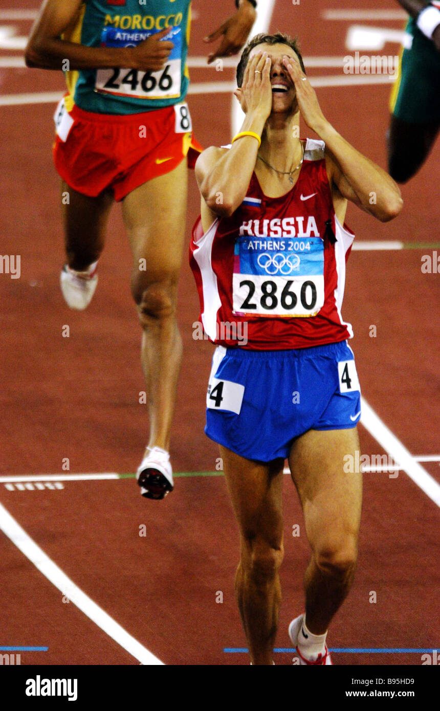 Russian athlete Yuri Borzakovsky gold winner of the 800 m race in the ...