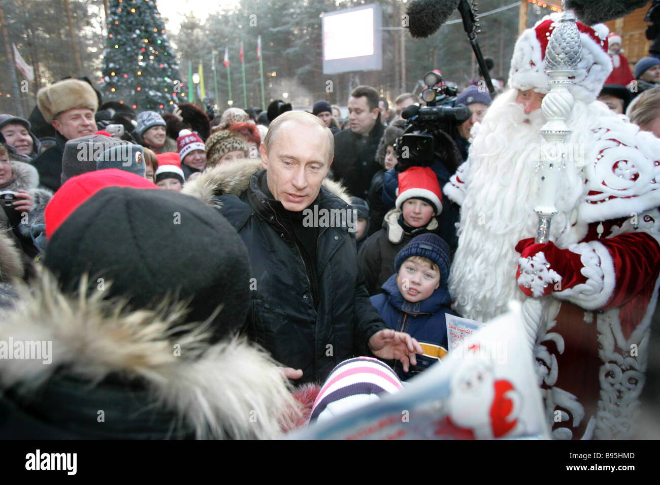 President Vladimir Putin meeting with children outside Grandfather ...
