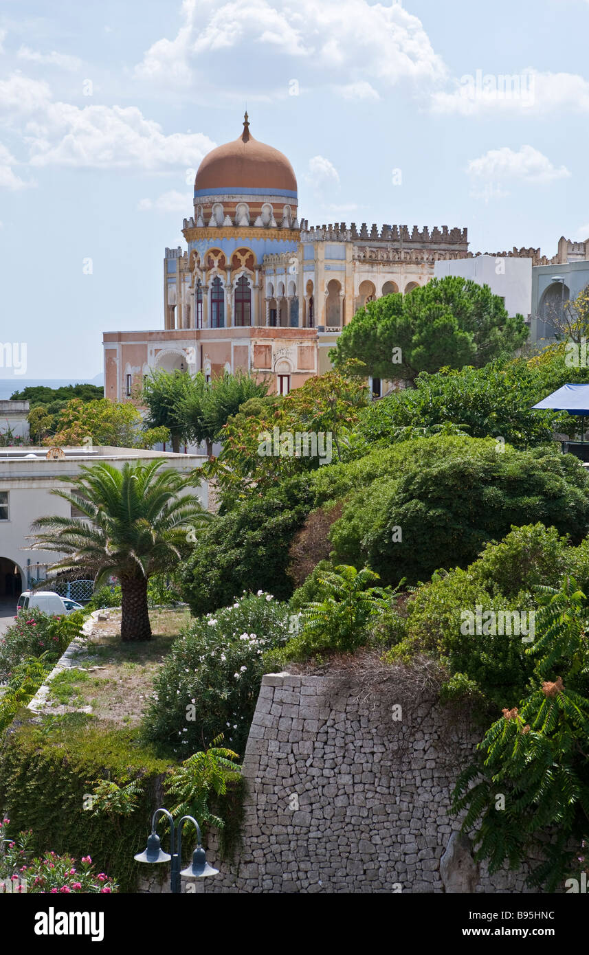 Morish architecture hi-res stock photography and images - Alamy