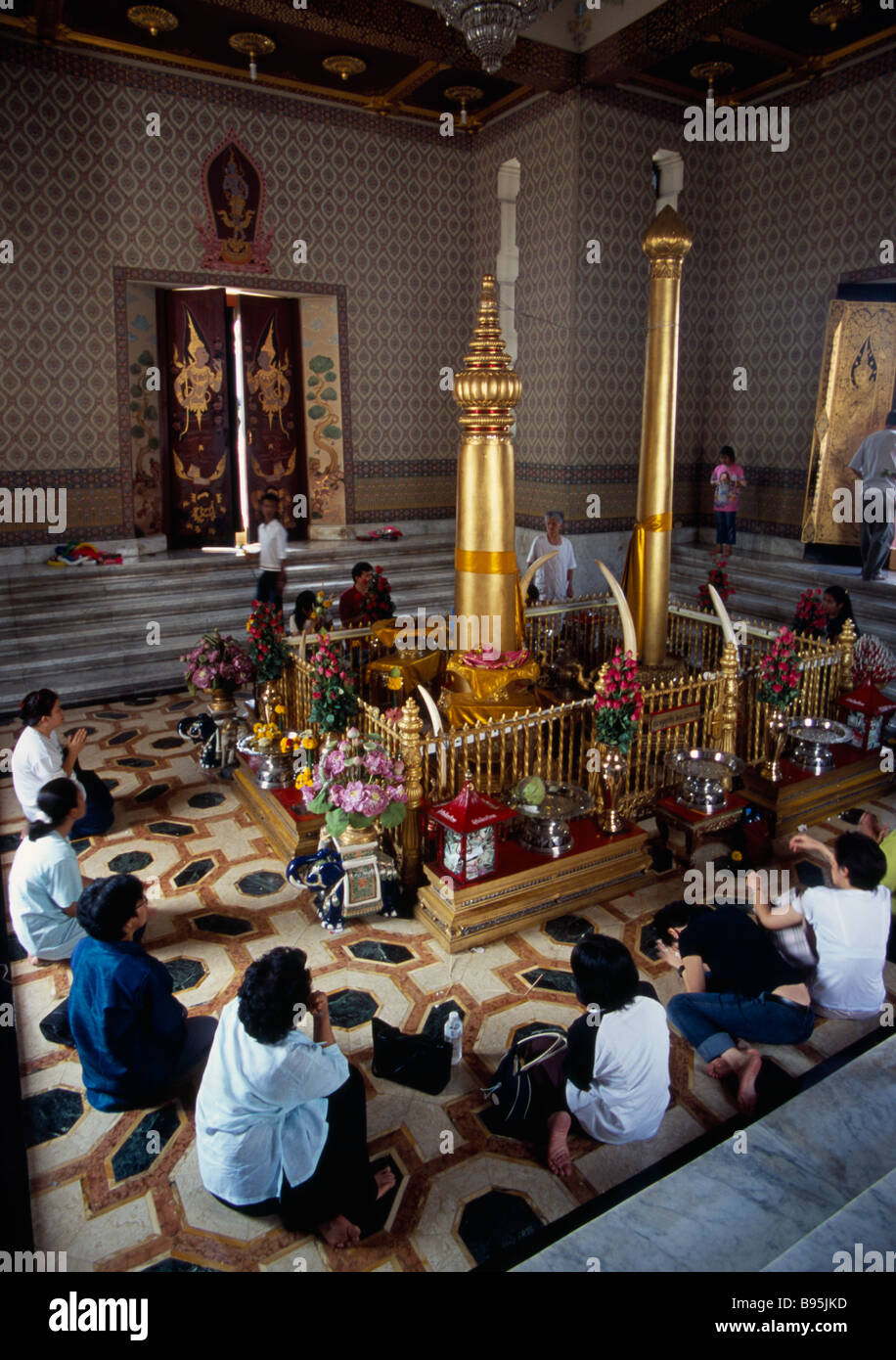 Animist symbol hi-res stock photography and images - Alamy