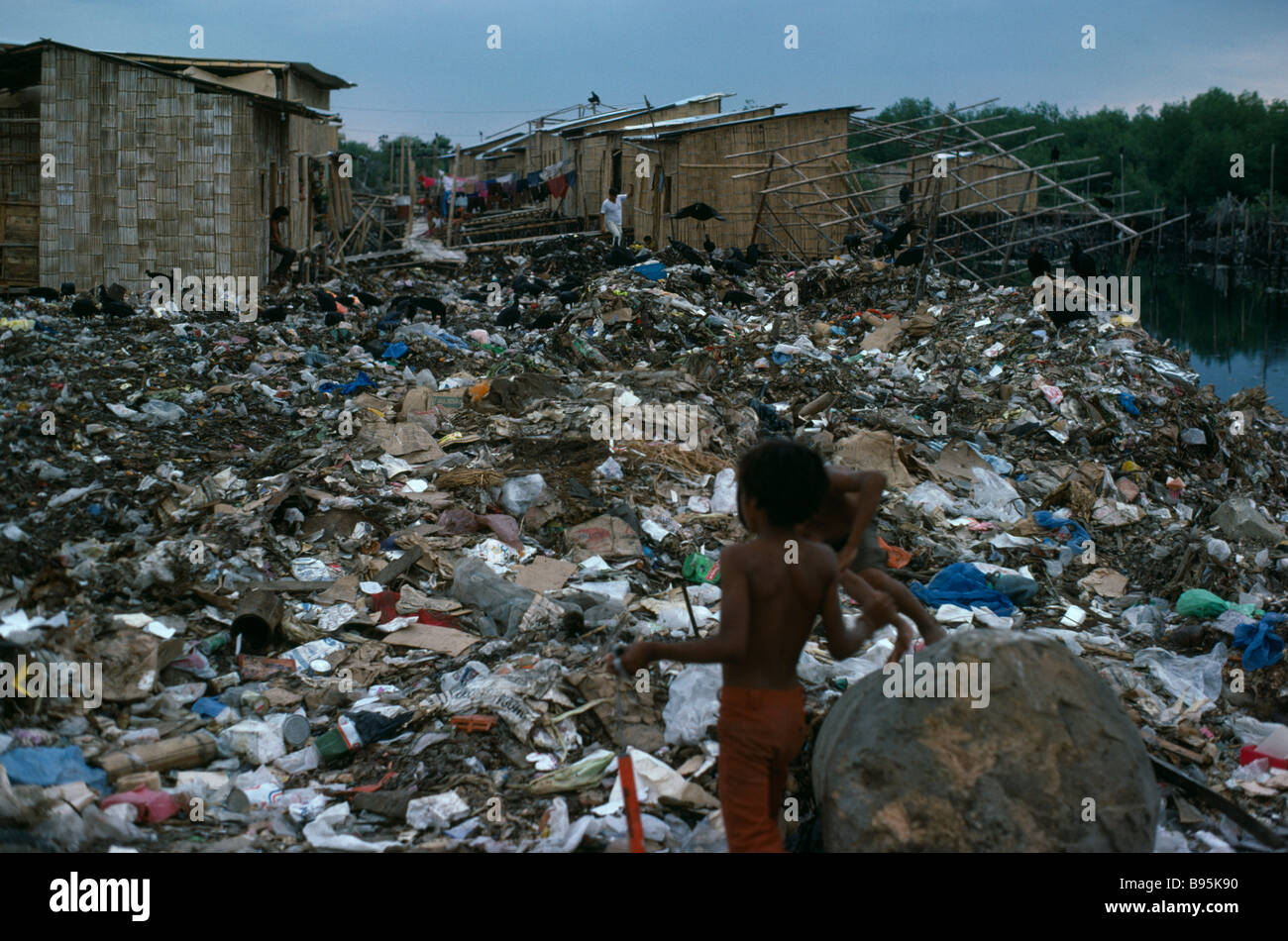 Guayaquil and slum hi-res stock photography and images - Alamy