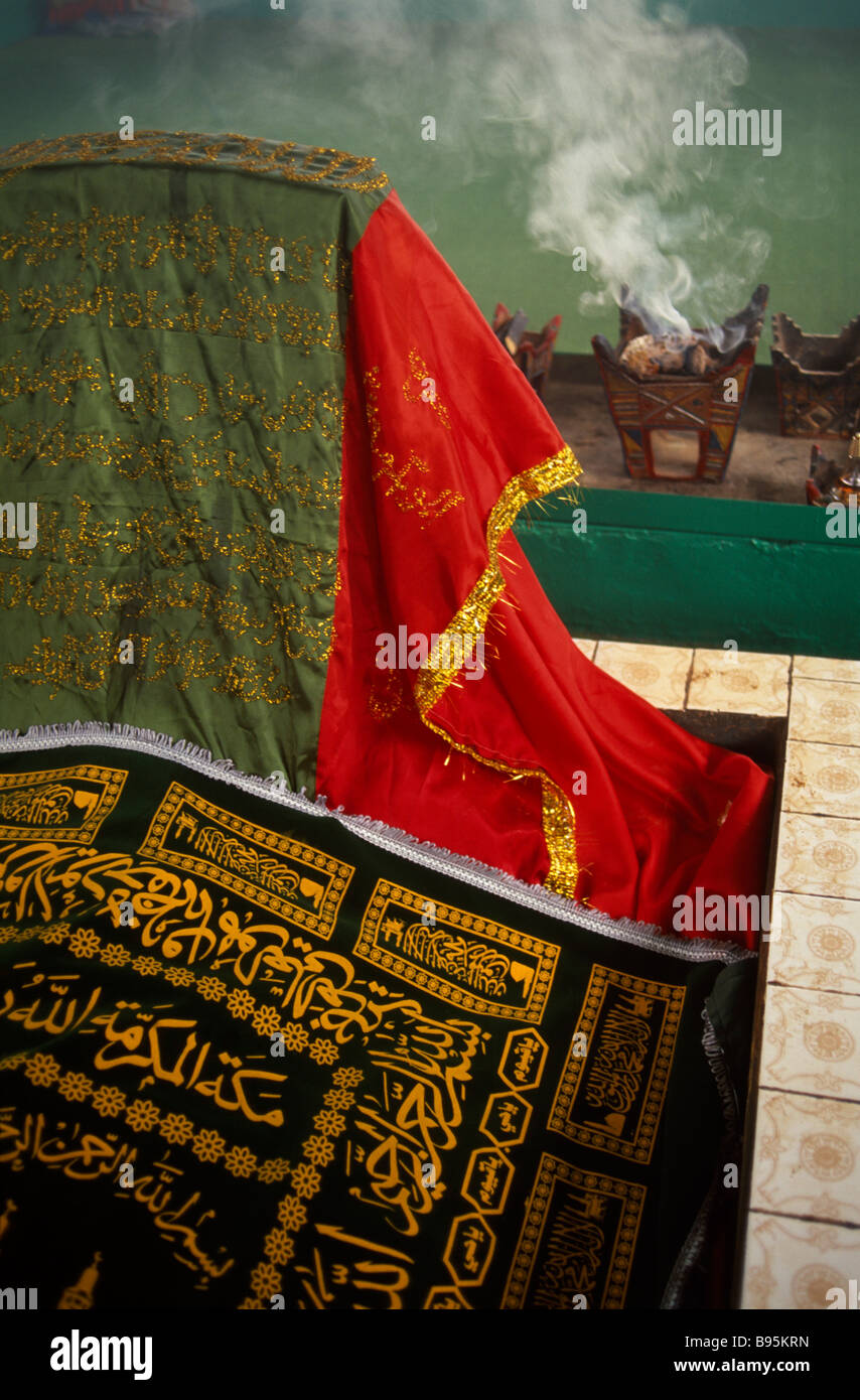 Tomb of job oman hi-res stock photography and images - Alamy