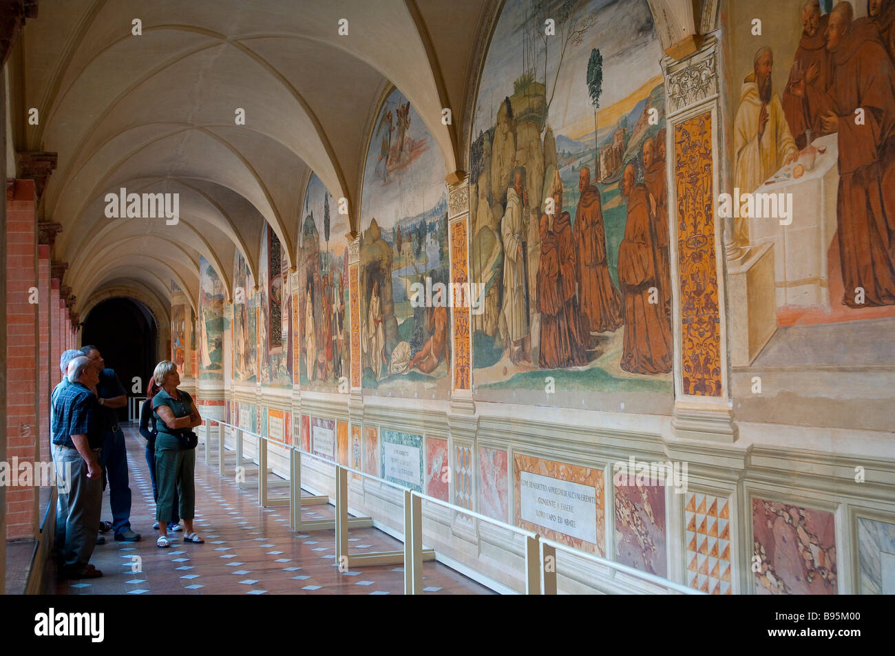 Italy, Tuscany, Benedictin abbey of Monte Oliveto Maggiore, cloister ...