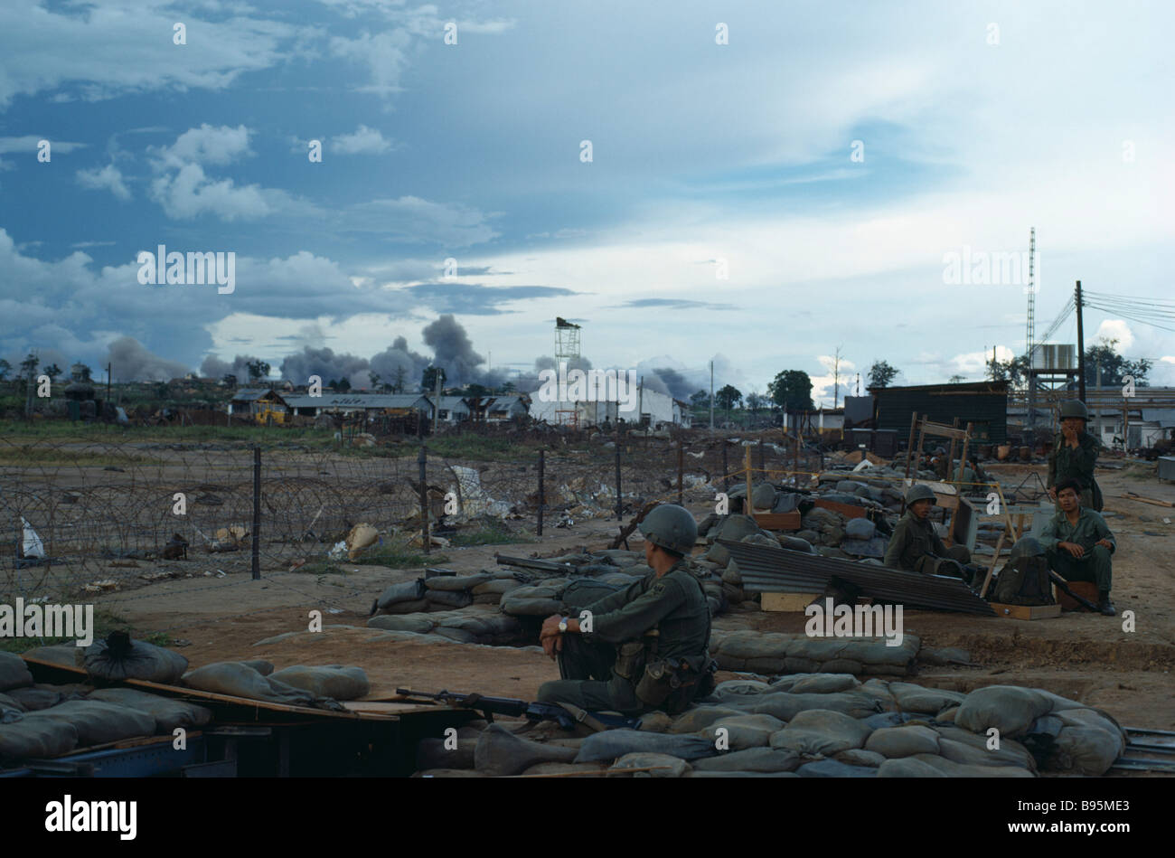 Vietnam War Central Highlands Siege of Kontum American B-52 bombing ...