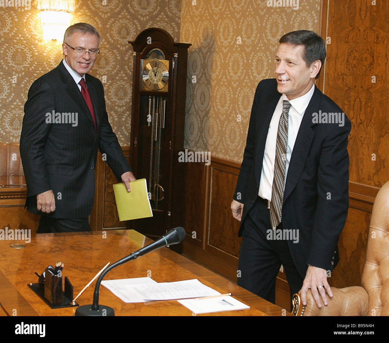 Russian Deputy Prime Minister Alexander Zhukov and Vyacheslav Fetisov ...