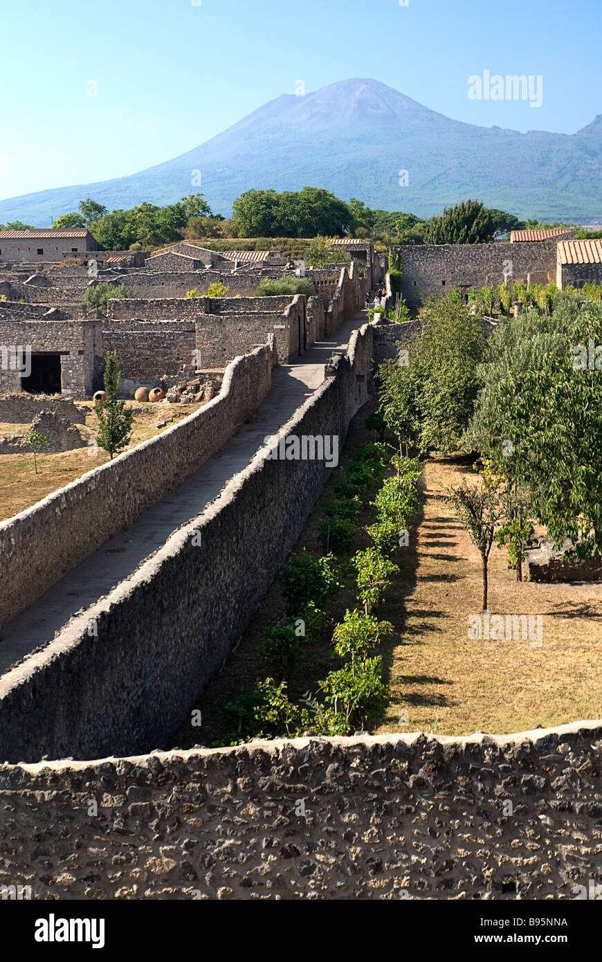 Italy, Campania, Napoli, Pompeii. View across eastern section of the ...