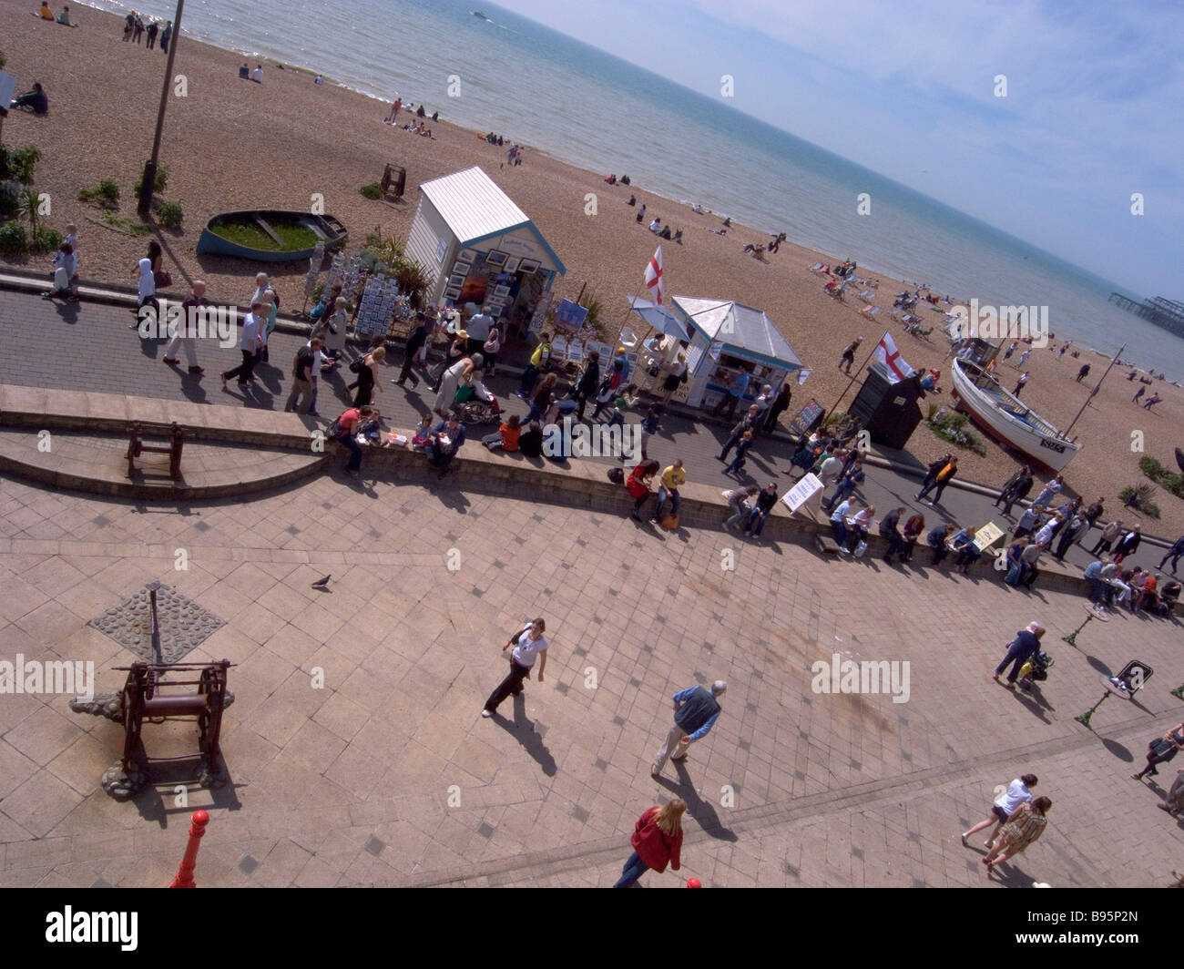 Brighton seafront stalls hi-res stock photography and images - Alamy