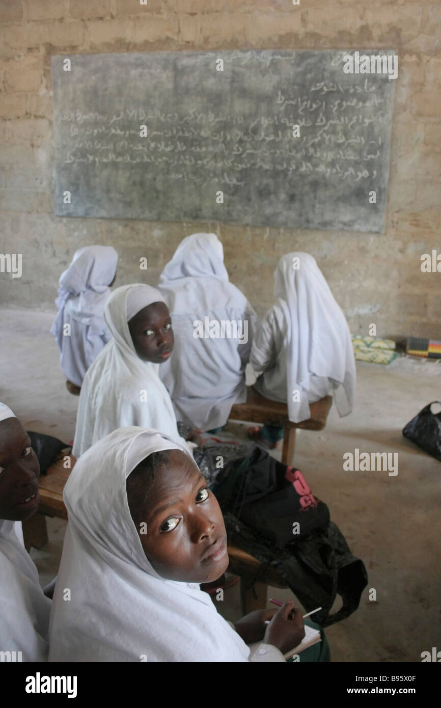 Gambian girls hi-res stock photography and images - Alamy