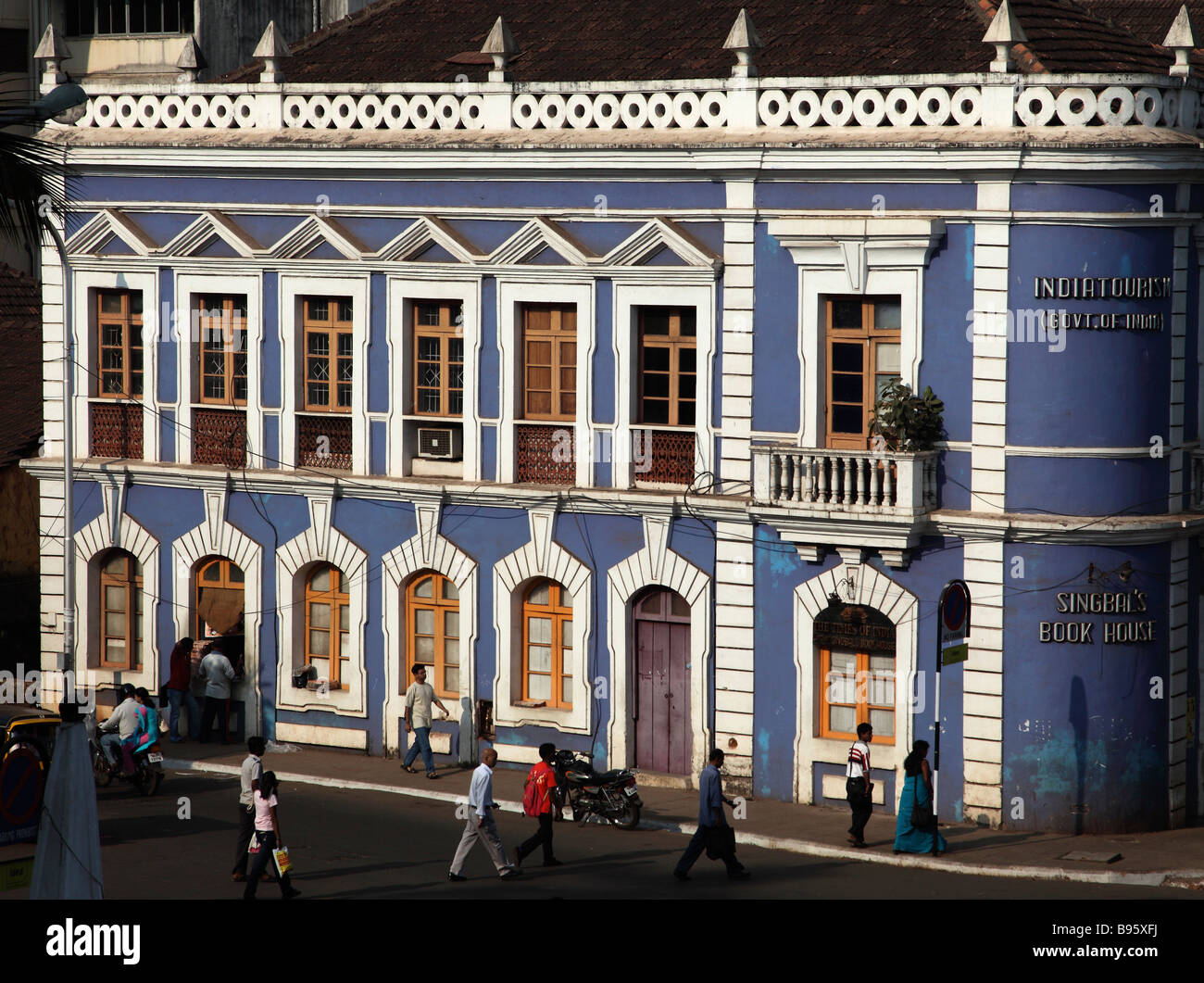 Street scene goa india hi-res stock photography and images - Alamy