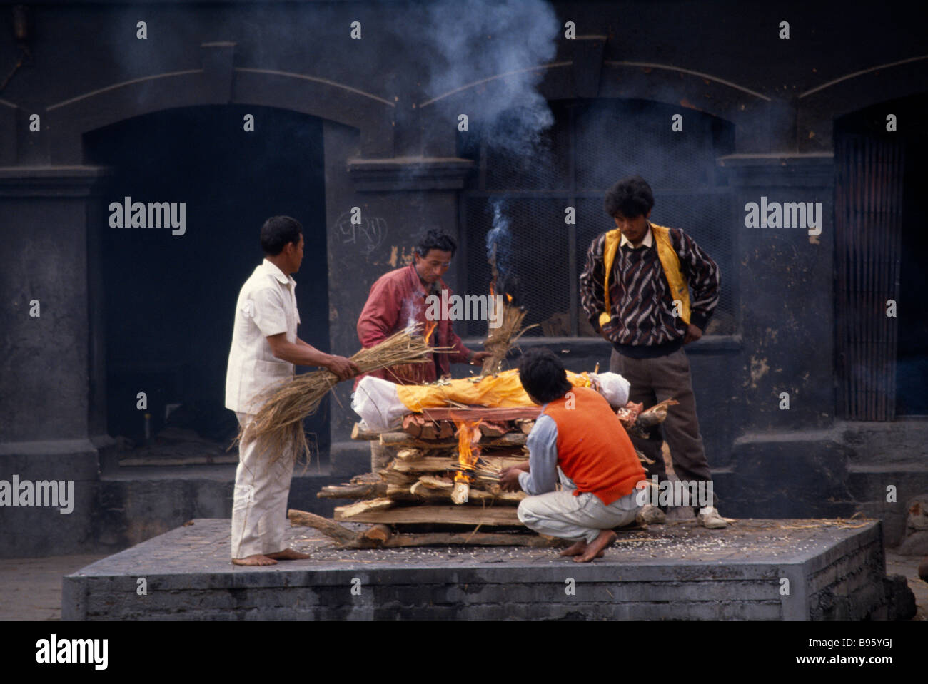 NEPAL South Asia Kathmandu Hindu Cremation at Pashupatinath Temple Men ...