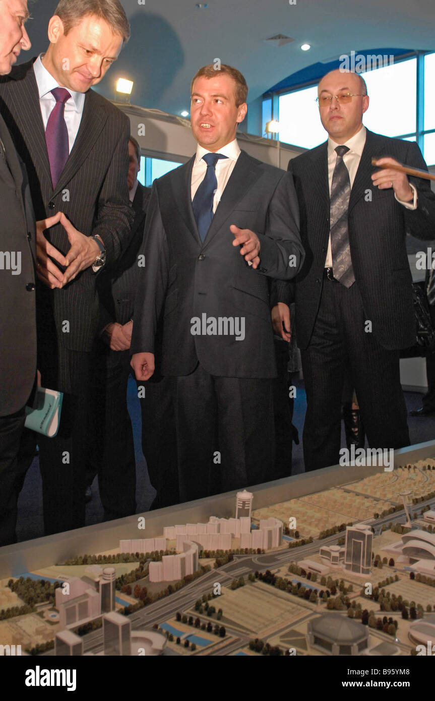 From left to right Krasnodar Region Governor Alexander Tkachev and First Deputy Prime Minister ...