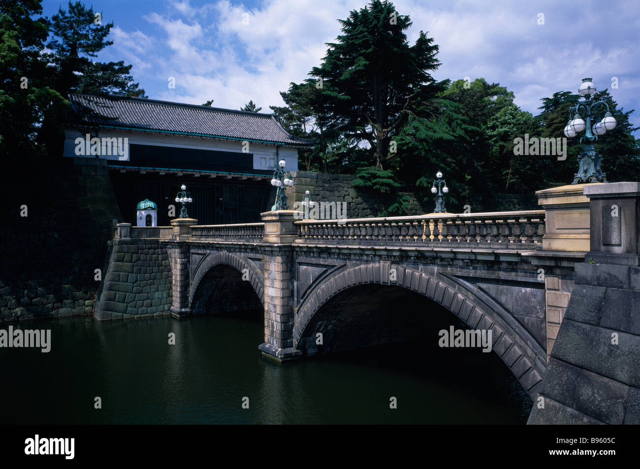 Japanese imperial residence hi-res stock photography and images - Alamy
