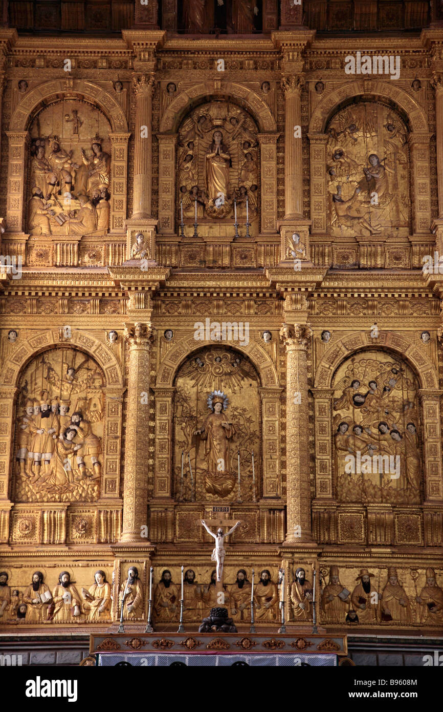 India Goa Old Goa Se Cathedral interior Stock Photo - Alamy