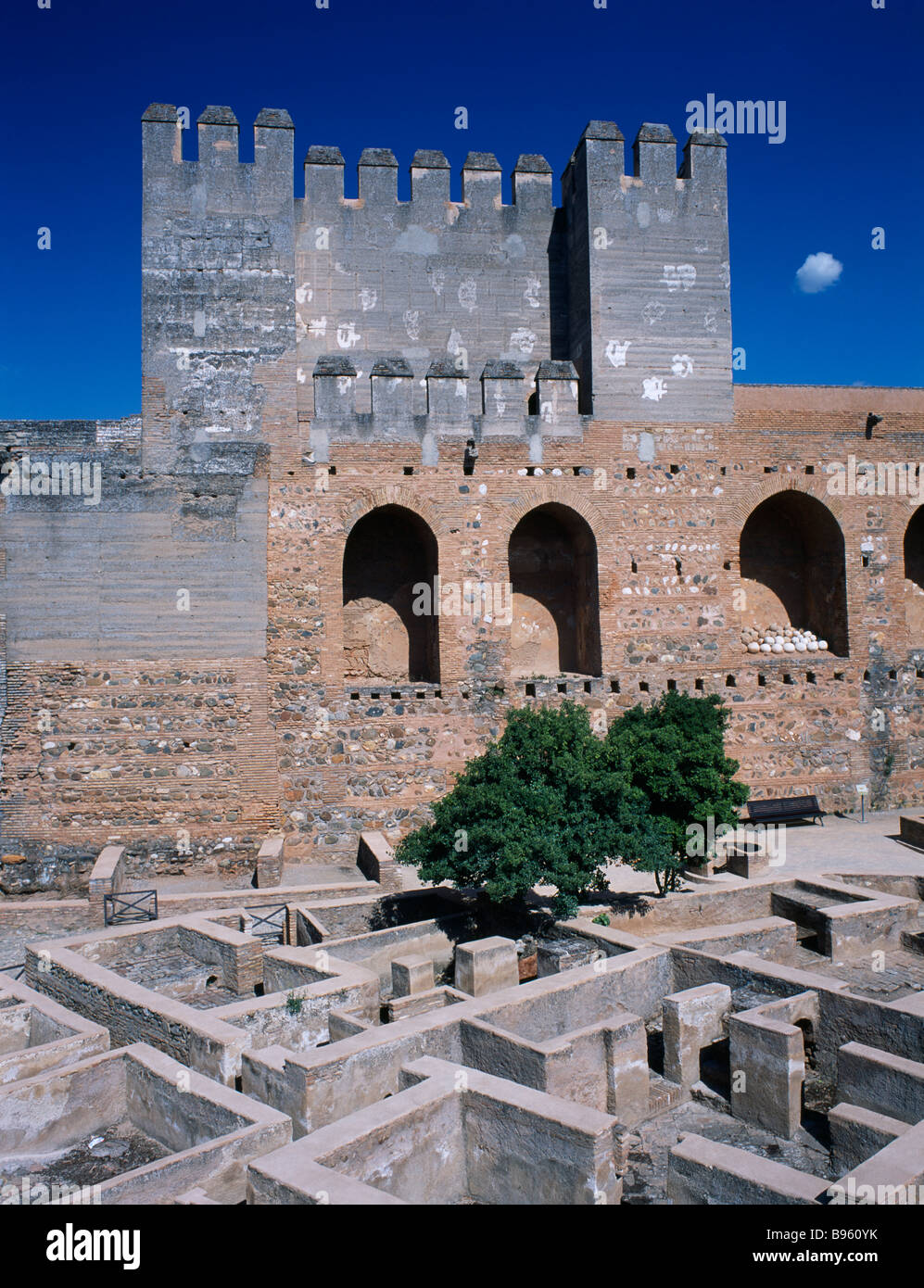 The alhambra interior palace hi-res stock photography and images - Alamy