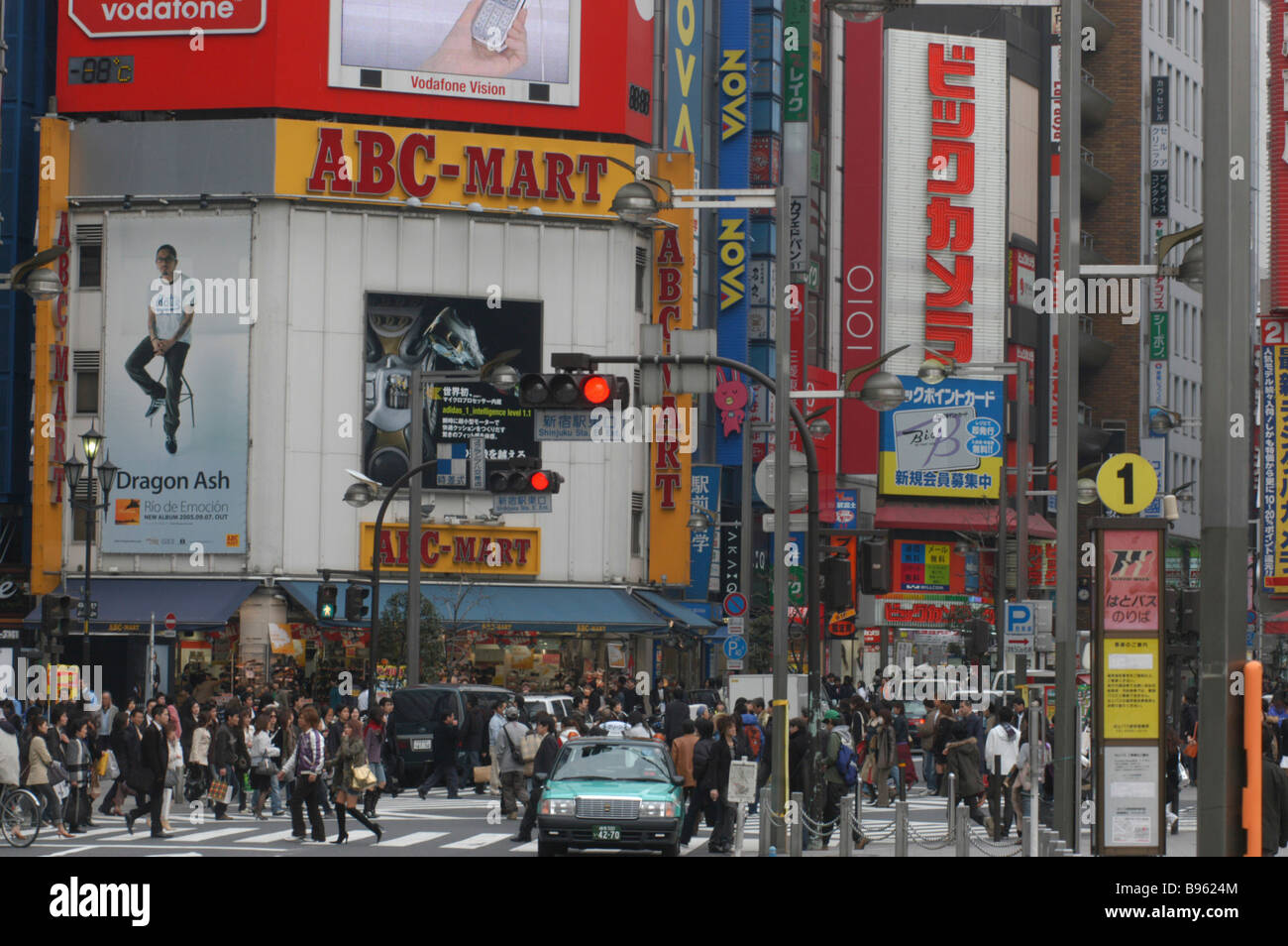 JAPAN Tokyo Shinjuku The main intersection outside Shinjuku Station ...