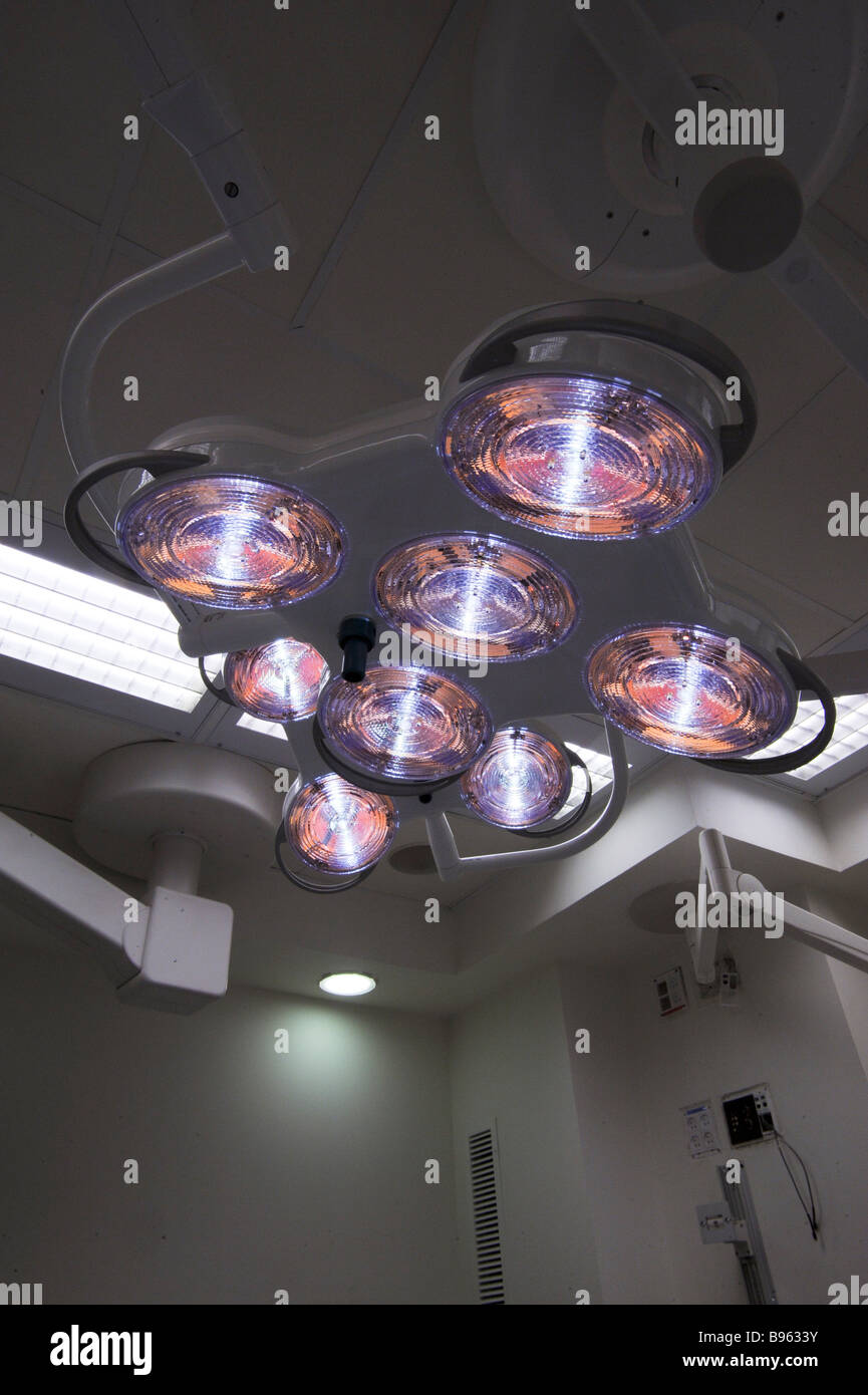 Operating theater interior hi-res stock photography and images - Alamy
