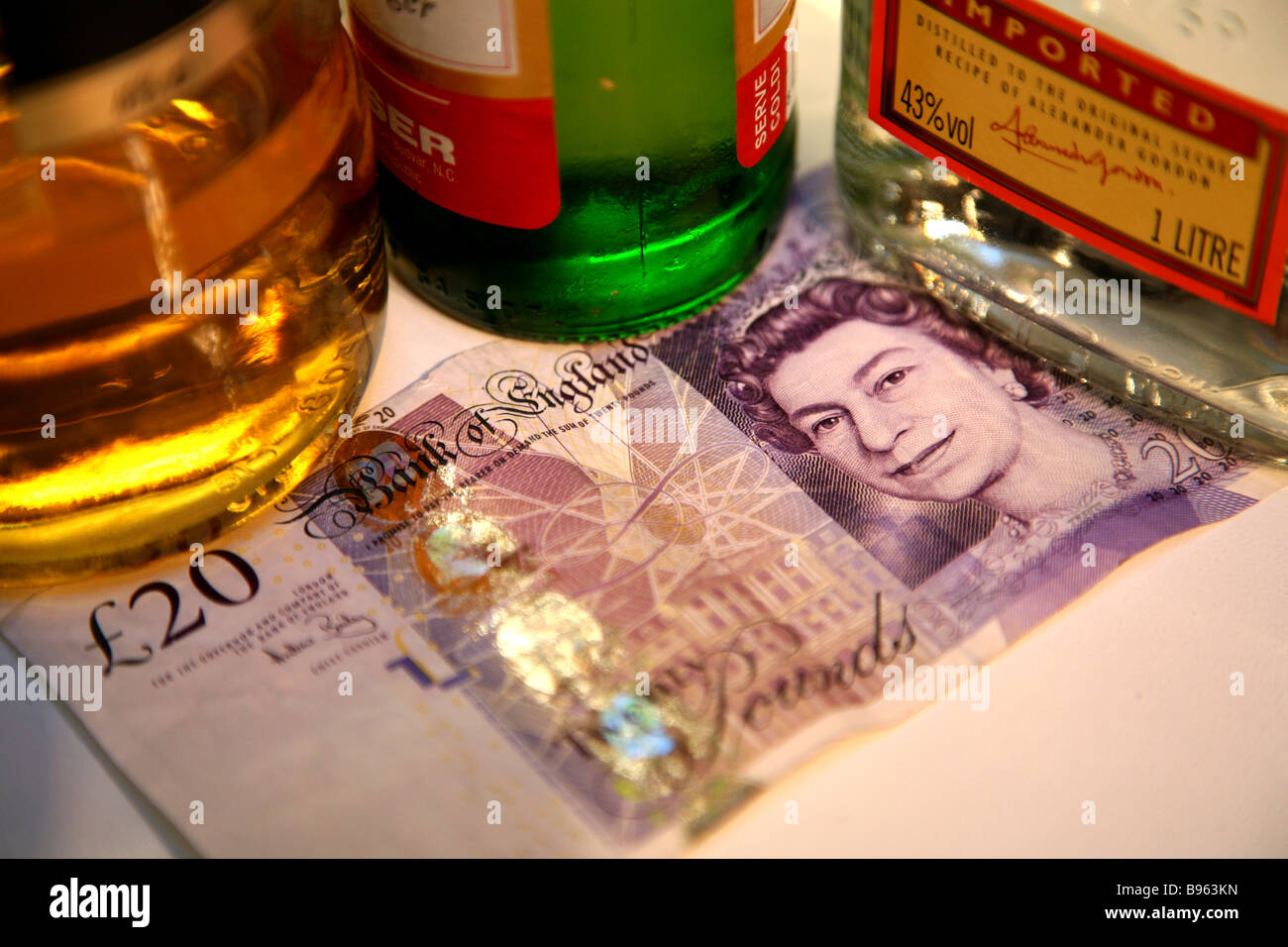 Alcohol money proposal shops charge hi-res stock photography and images ...