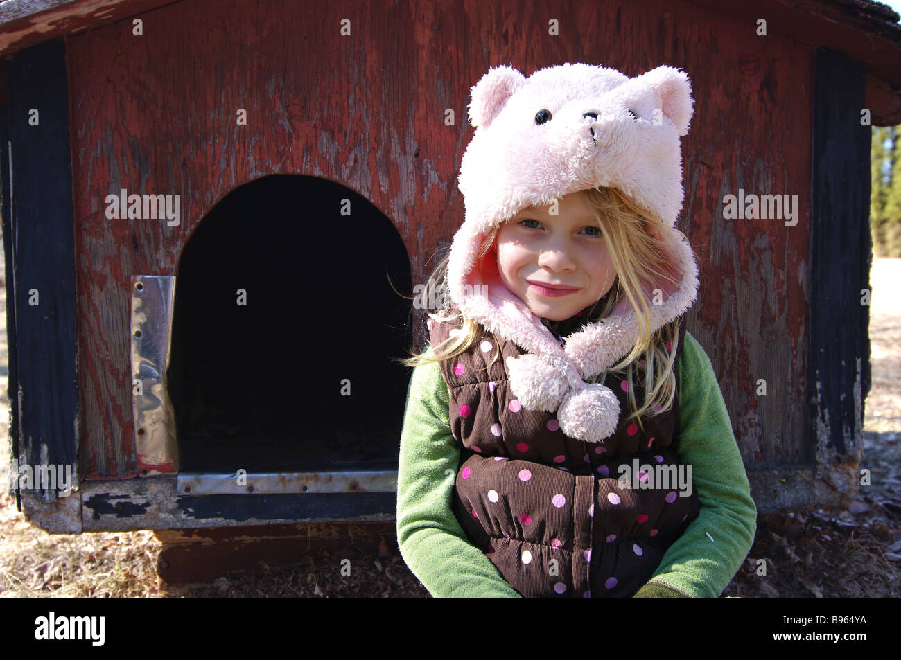 Girl pretends hi-res stock photography and images - Alamy