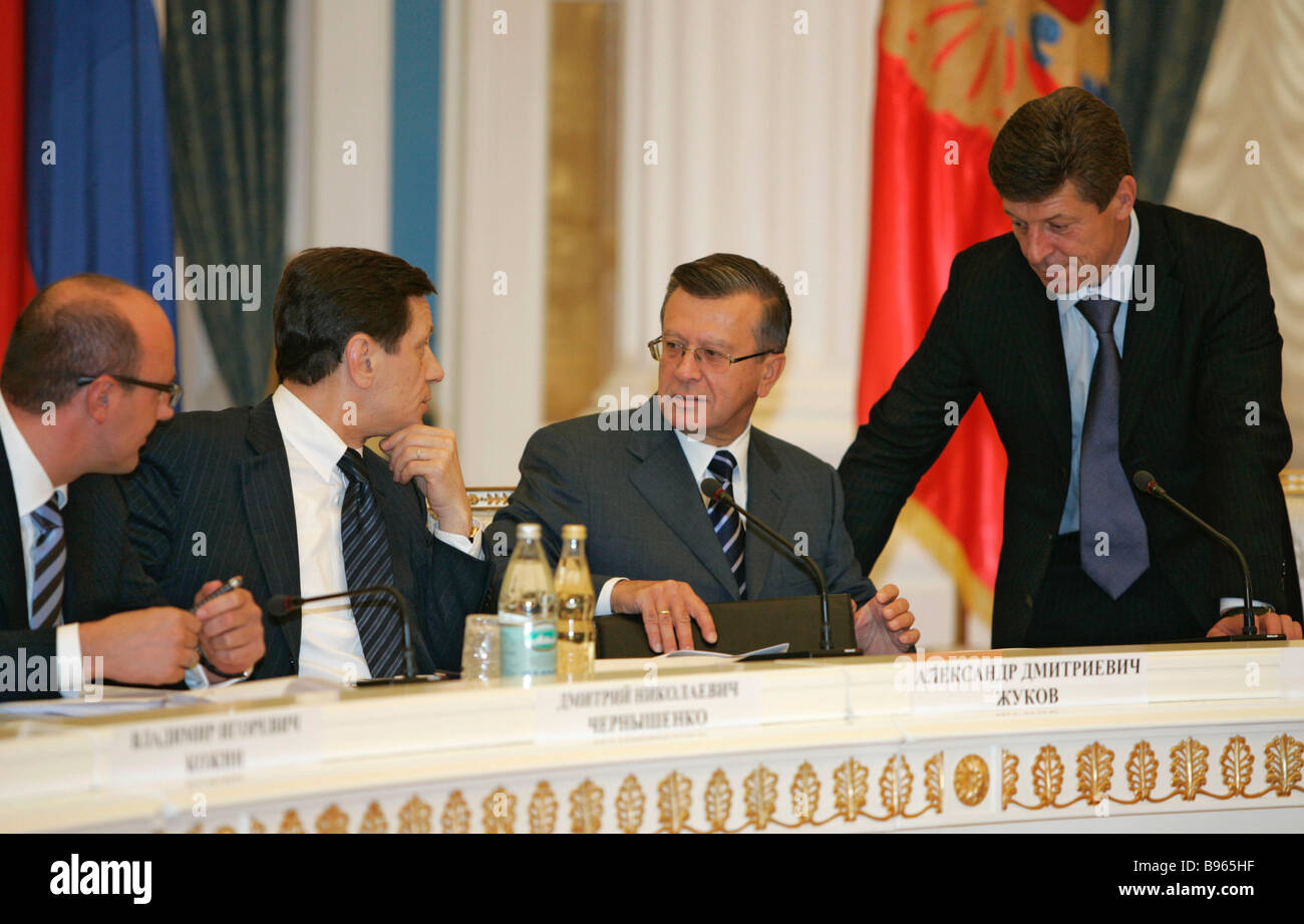 From left to right Dmitry Chernyshenko director general of the Application Committee Sochi 2014 ...