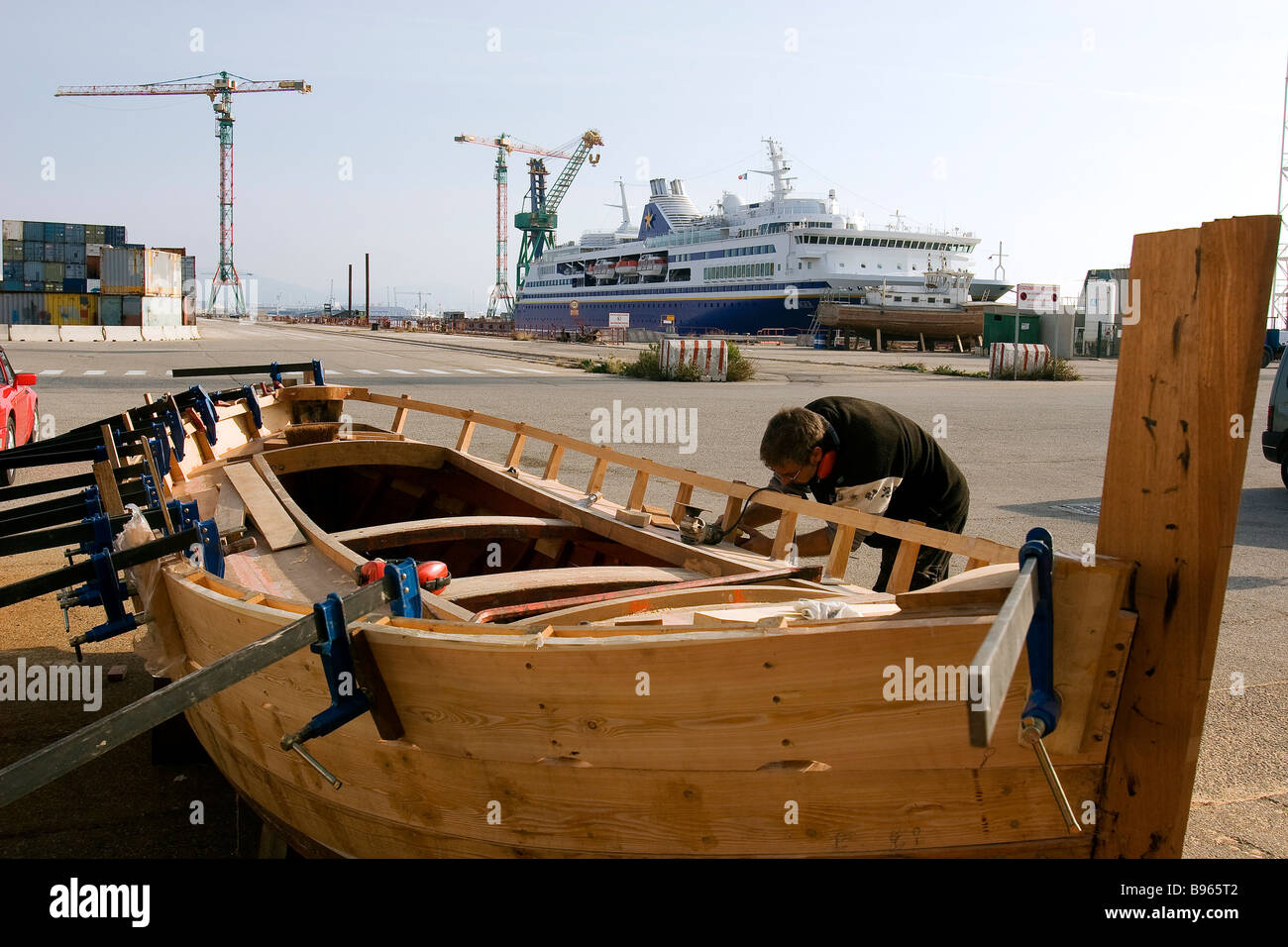 France, Bouches du Rhone, Marseille, Marenostra workshop, marine ...