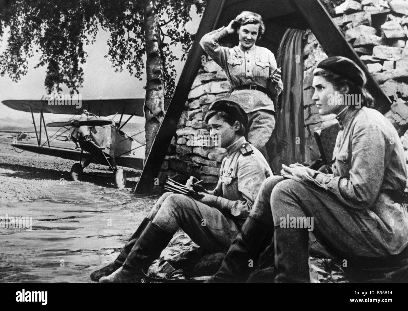 Female pilots of the fighter air regiment before a flight during WWII ...