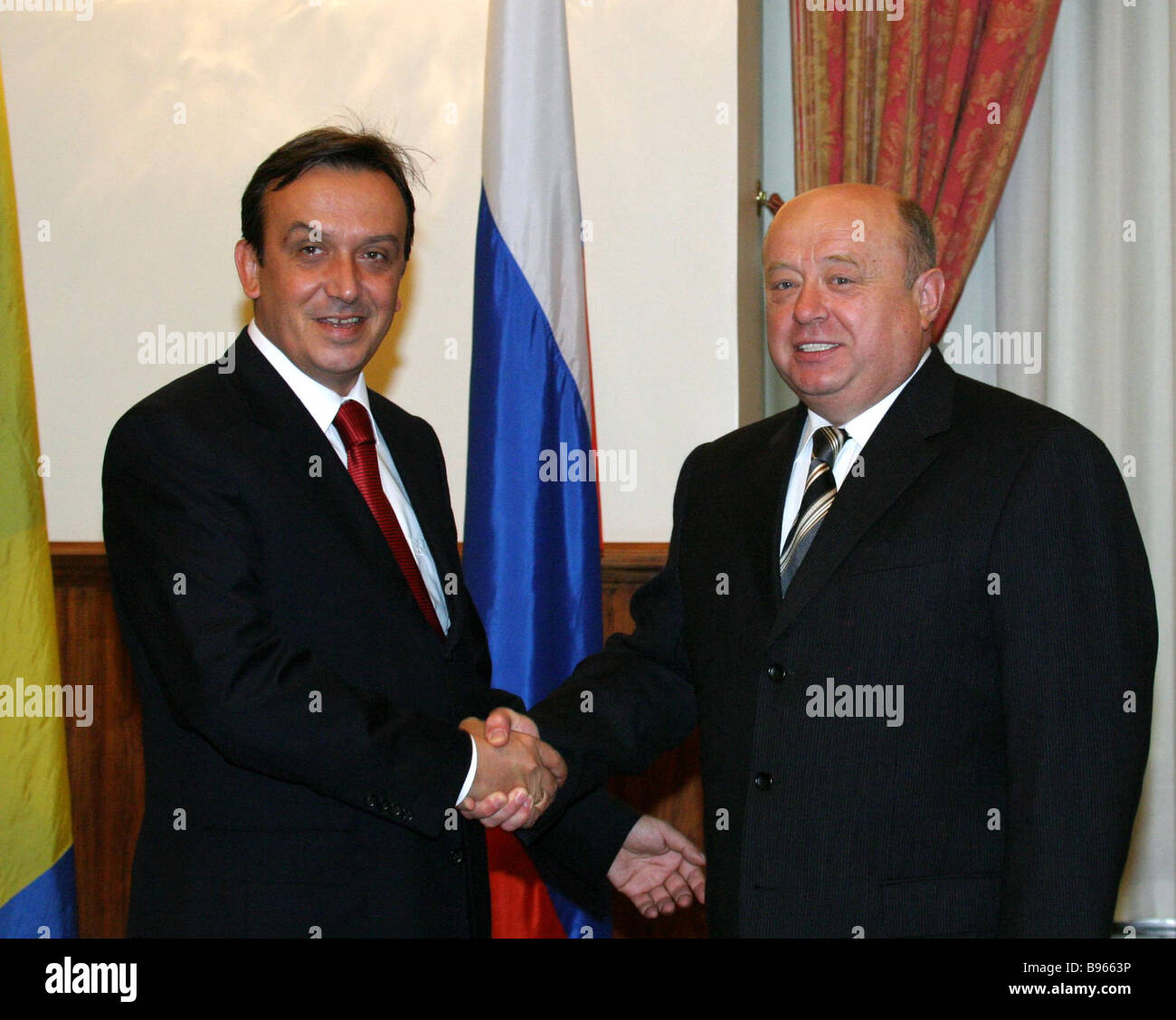 Russian Prime Minister Mikhail Fradkov right and Prime Minister Adnan ...