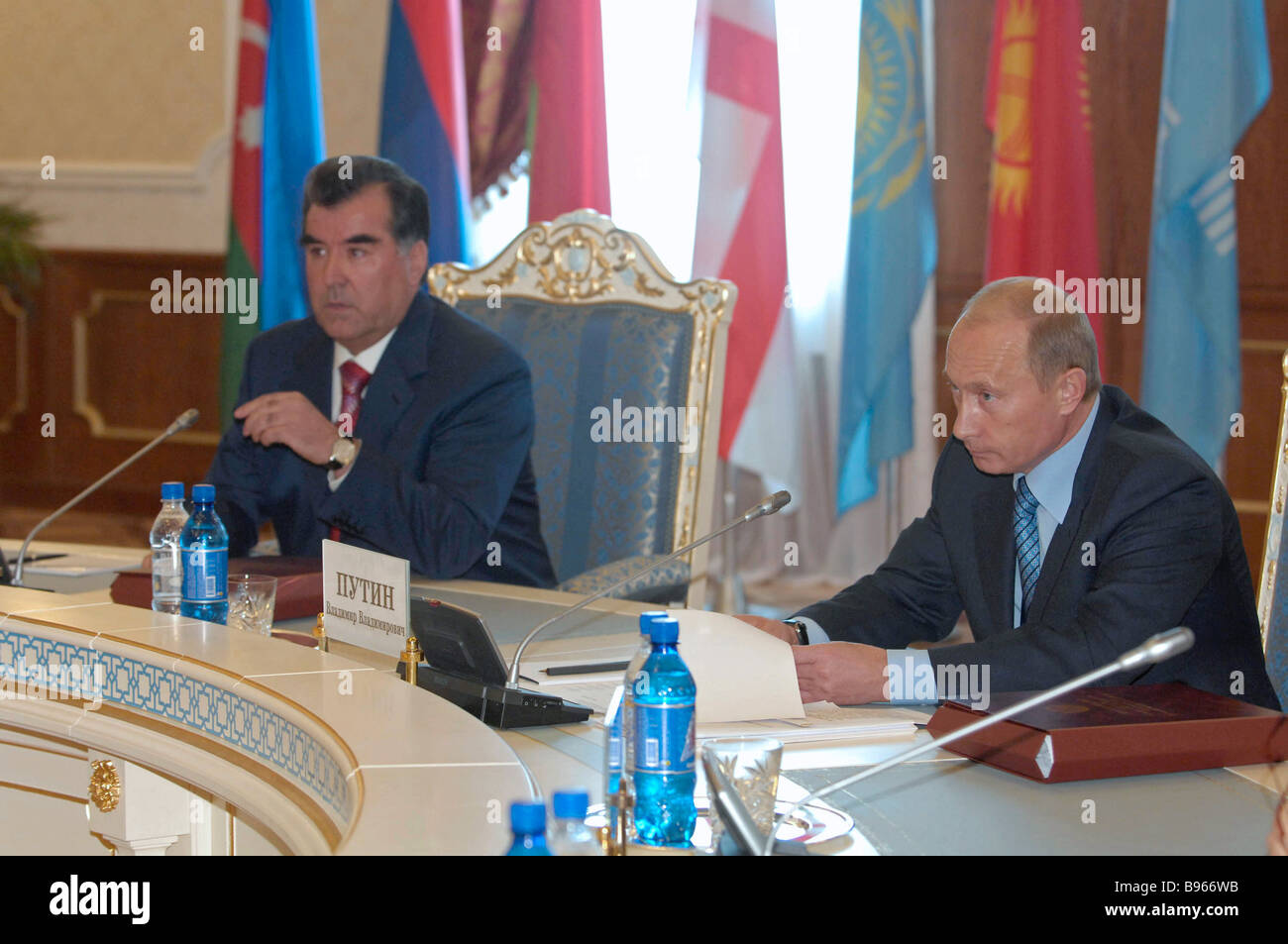 From left to right Presidents Emomali Rakhmon of Tajikistan and ...