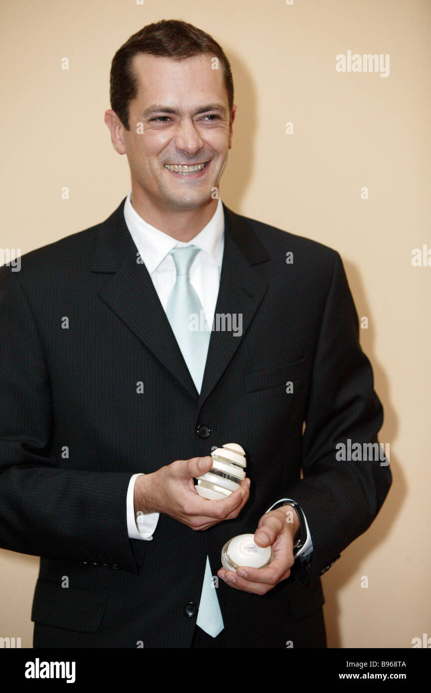 Emmanuel Vigner Perfumer WorkShop Int l director for international ...