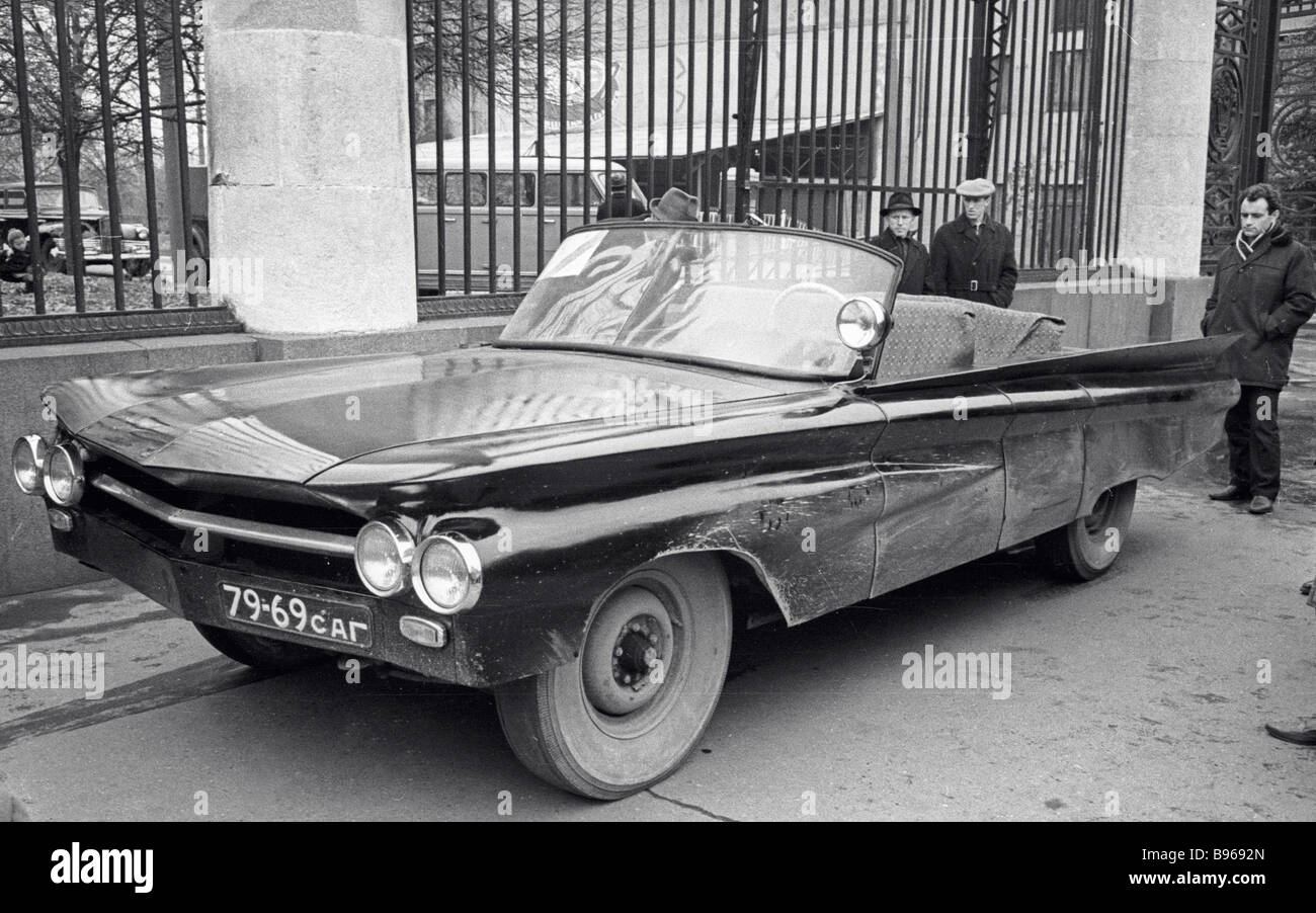 The car built by fitter Nikolai Tsyptsyn of the experimental industrial ...