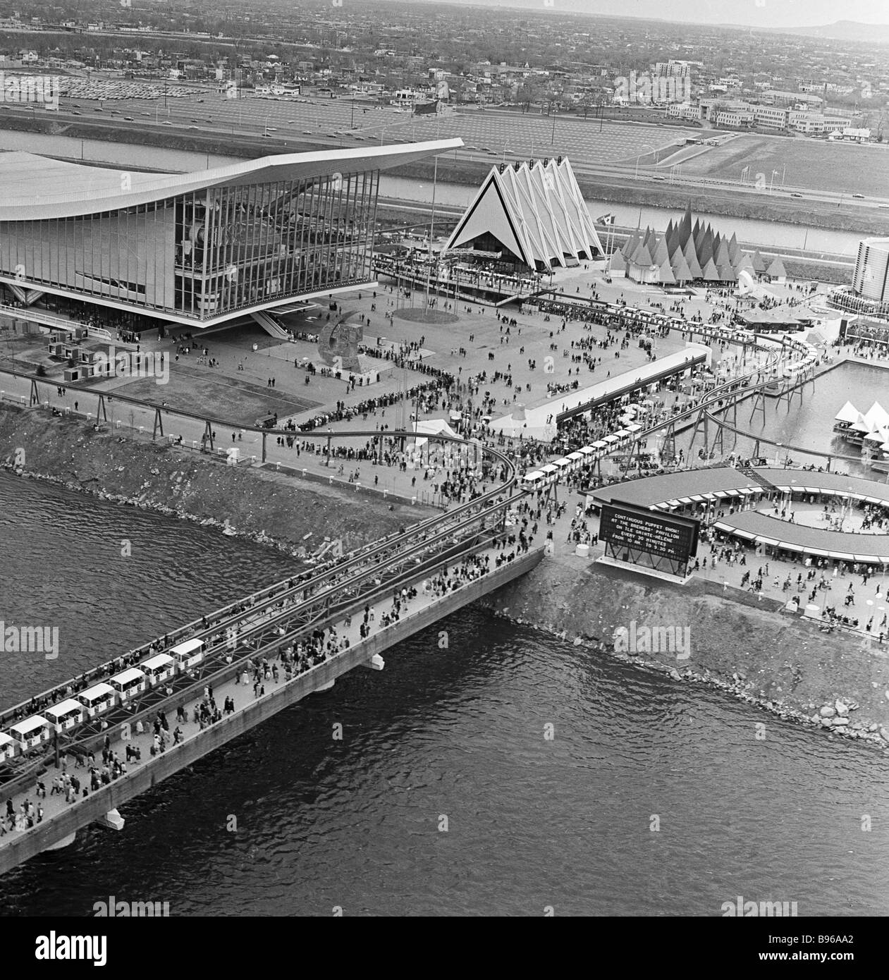 The USSR Pavilion at the EXPO 67 international exhibition Stock Photo ...