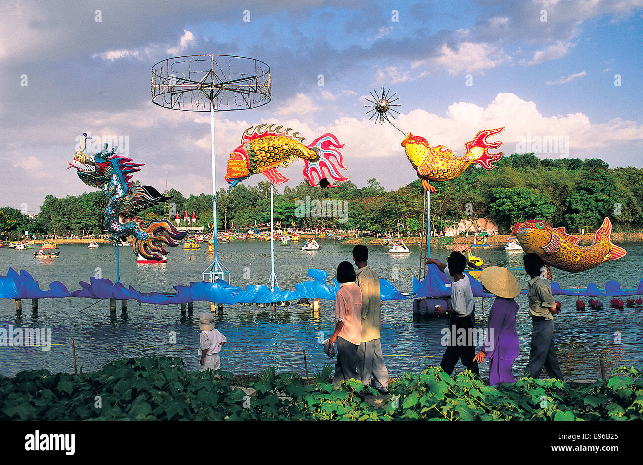 Dam sen water park hi-res stock photography and images - Alamy