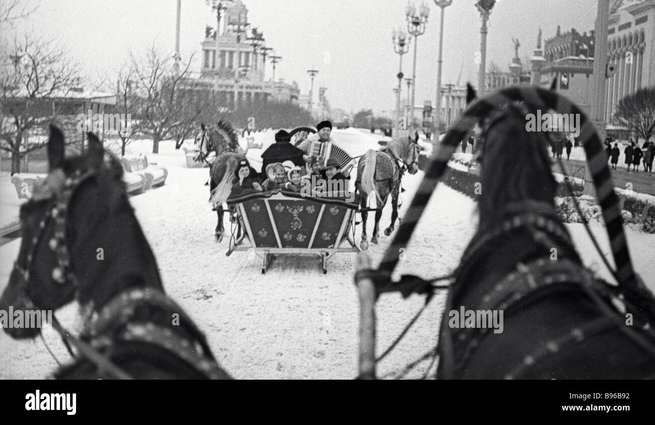 Riding a Russian Troika VDNKH Moscow Stock Photo - Alamy