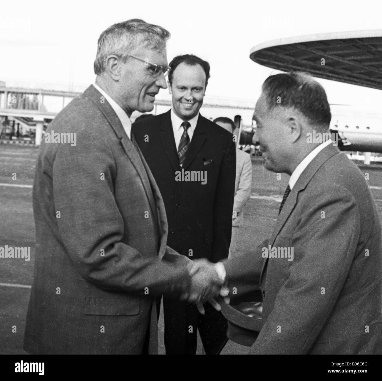 Mikhail Suslov left the Soviet Communist Party s secretary and ...