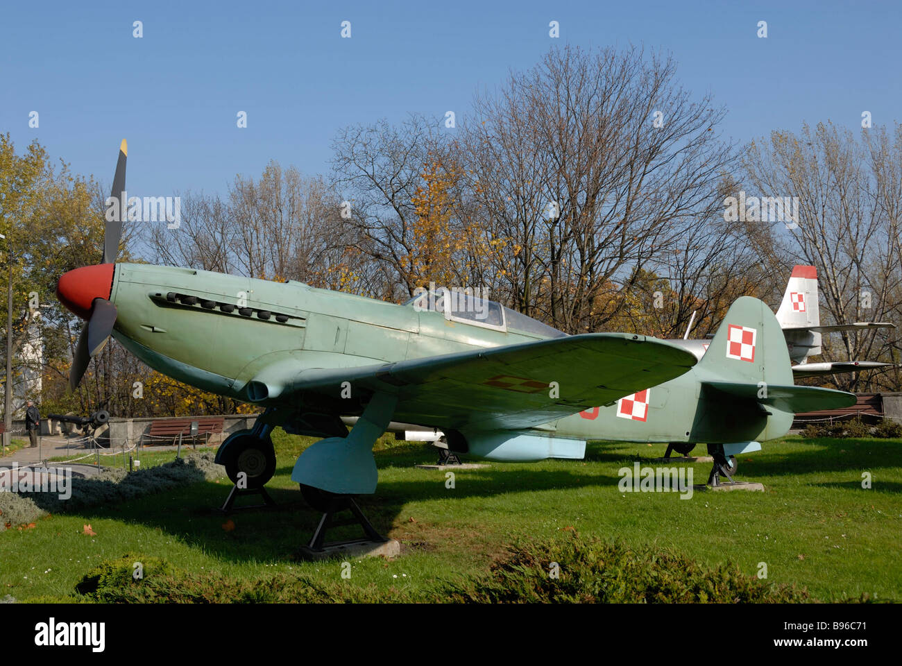 Yakovlev yak 9 hi-res stock photography and images - Alamy
