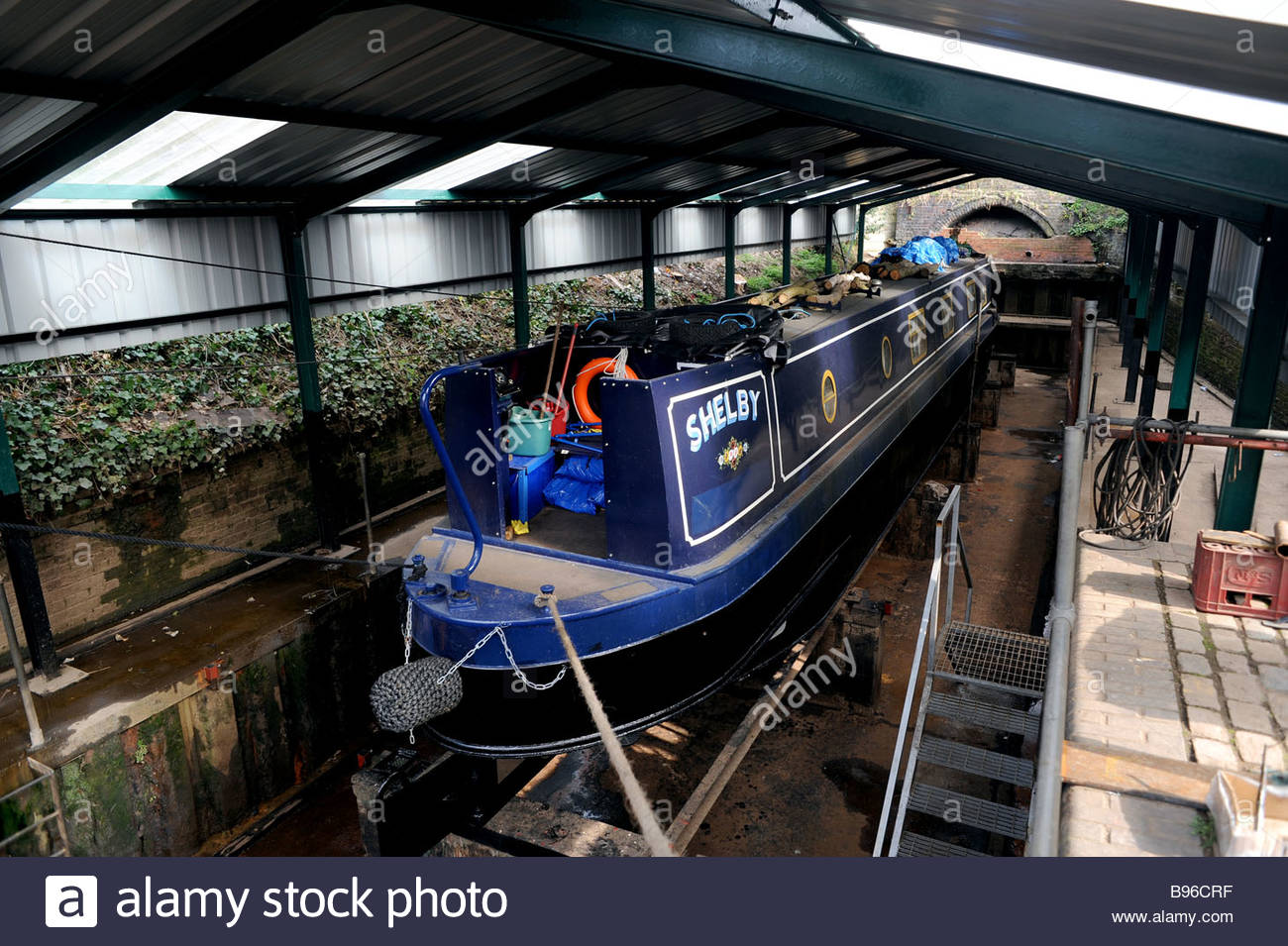 Black Narrow Boat High Resolution Stock Photography and Images - Alamy