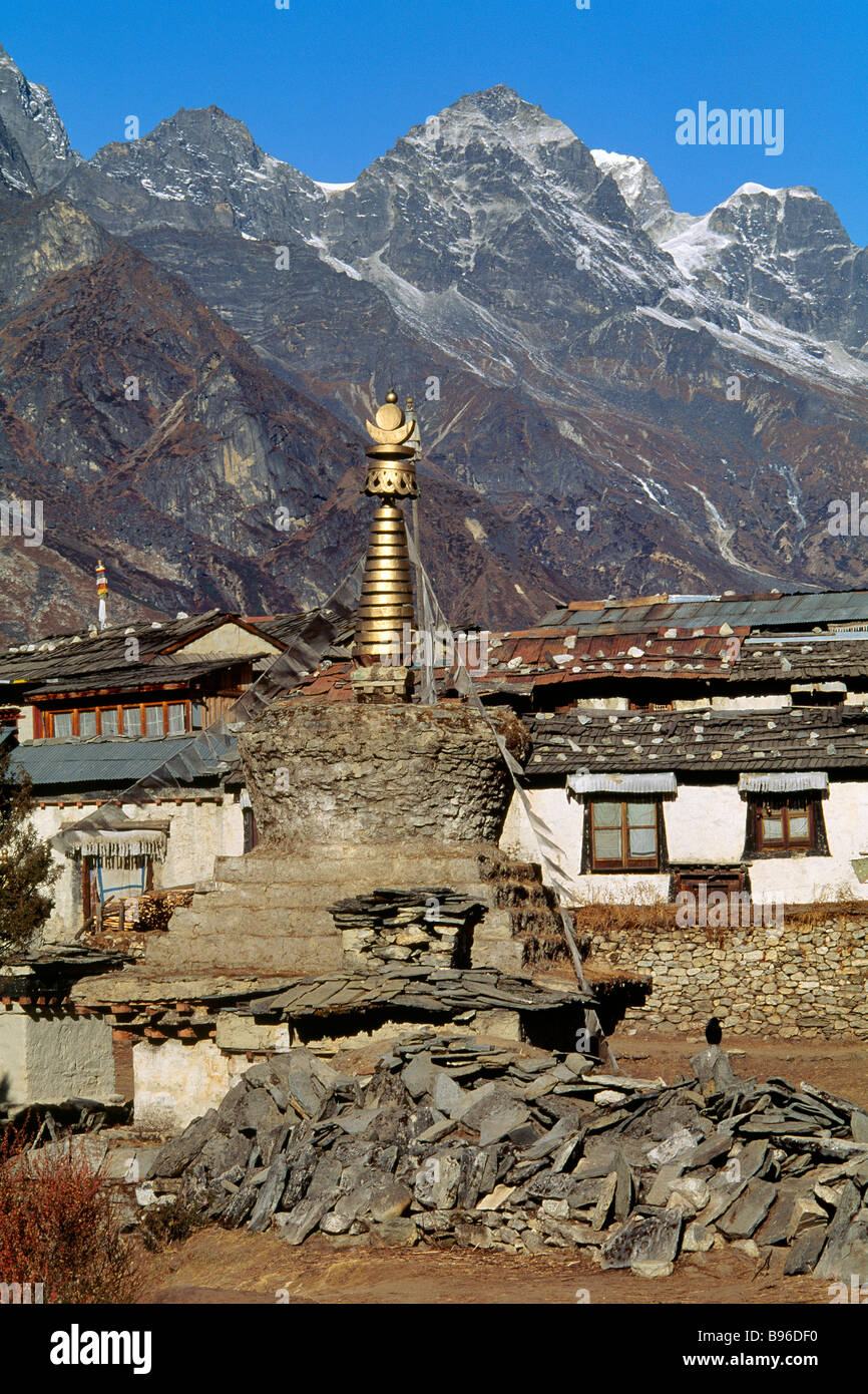 Nepal, khumbu, Tengboche, Mani wall (prayer stones piled into a wall ...