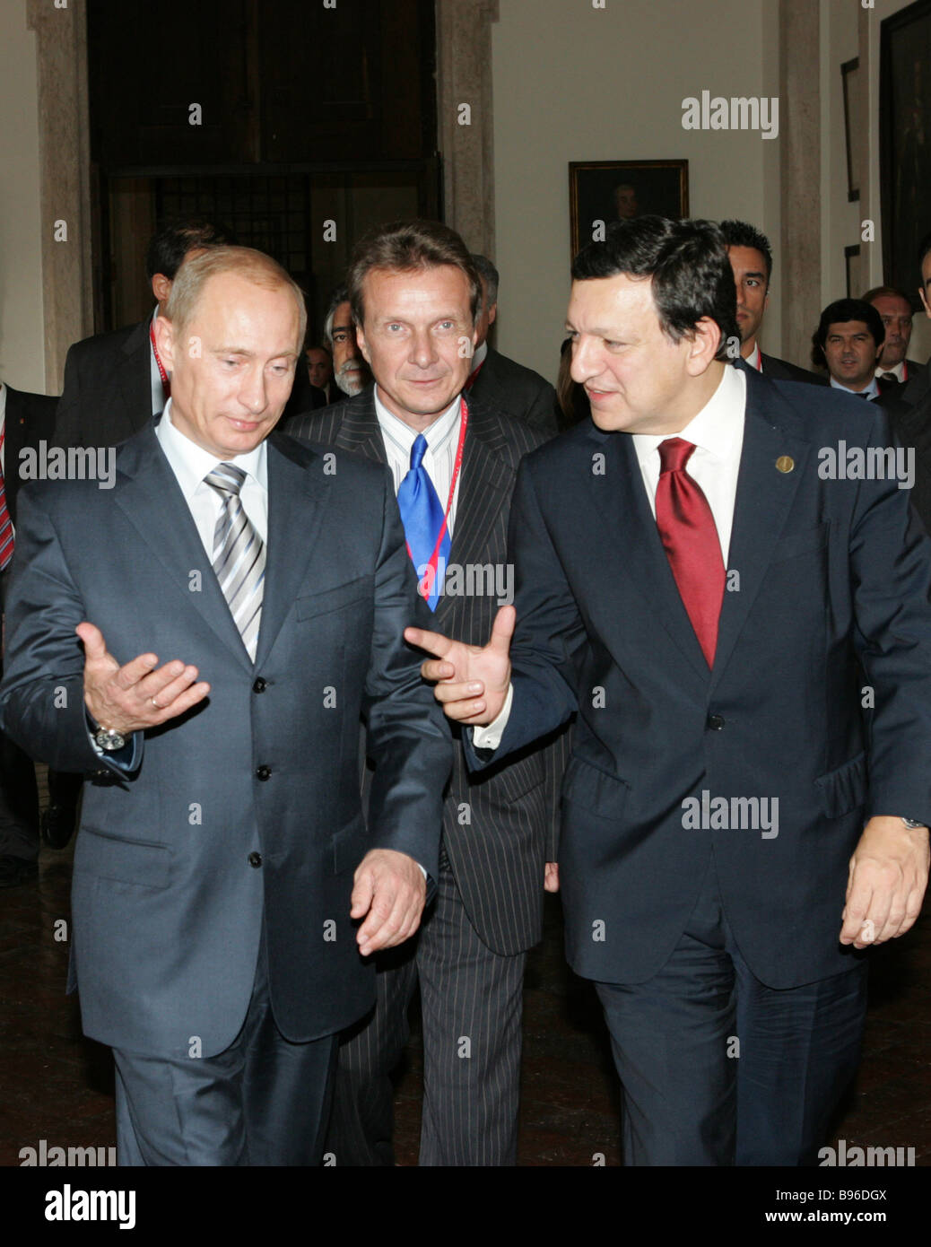 26 October 2007 Russian President Vladimir Putin and Jose Manuel ...