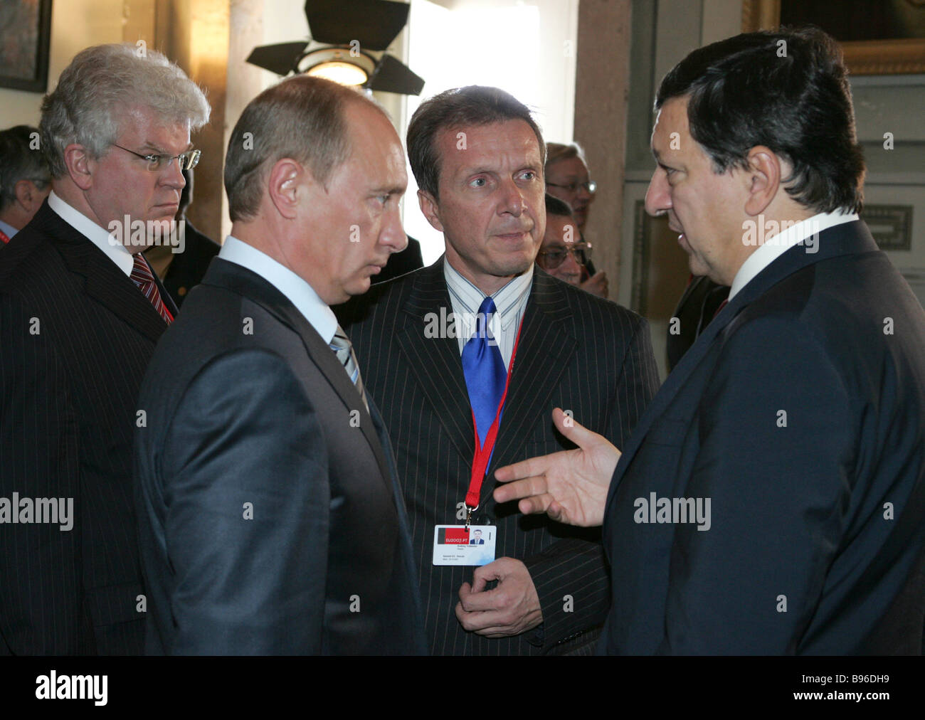 26 October 2007 Russian President Vladimir Putin and Jose Manuel ...