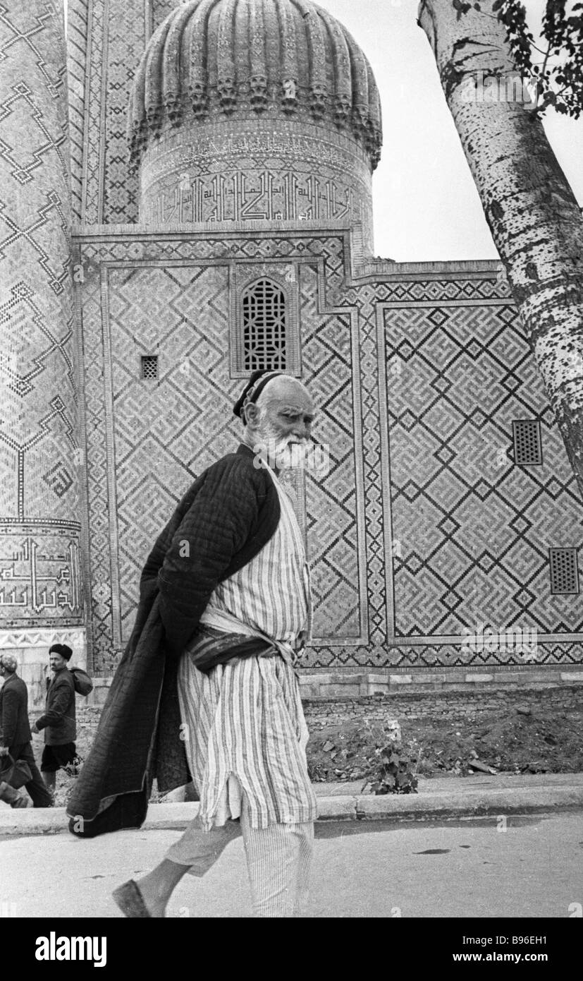 Old man of Samarkand Stock Photo - Alamy
