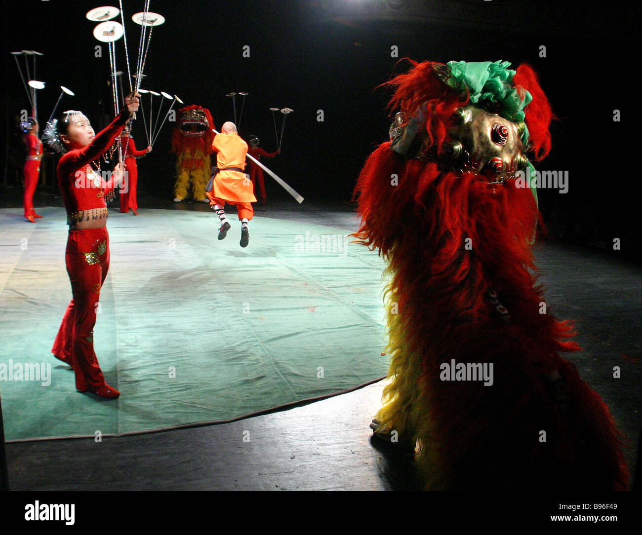Chinese Golden lion circus performance in the Variety theatre Stock ...