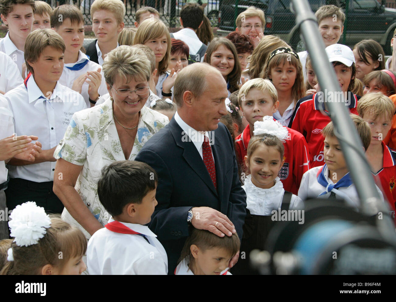 September 1 2006 President Vladimir Putin center visiting secondary ...