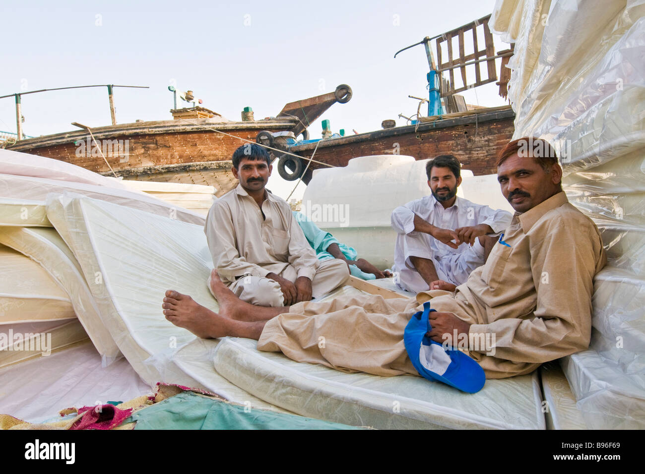Arab sailors hi-res stock photography and images - Alamy