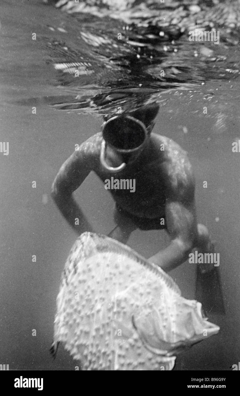 This scuba hunter of the Black Sea had to dive 16 meters deep to ...