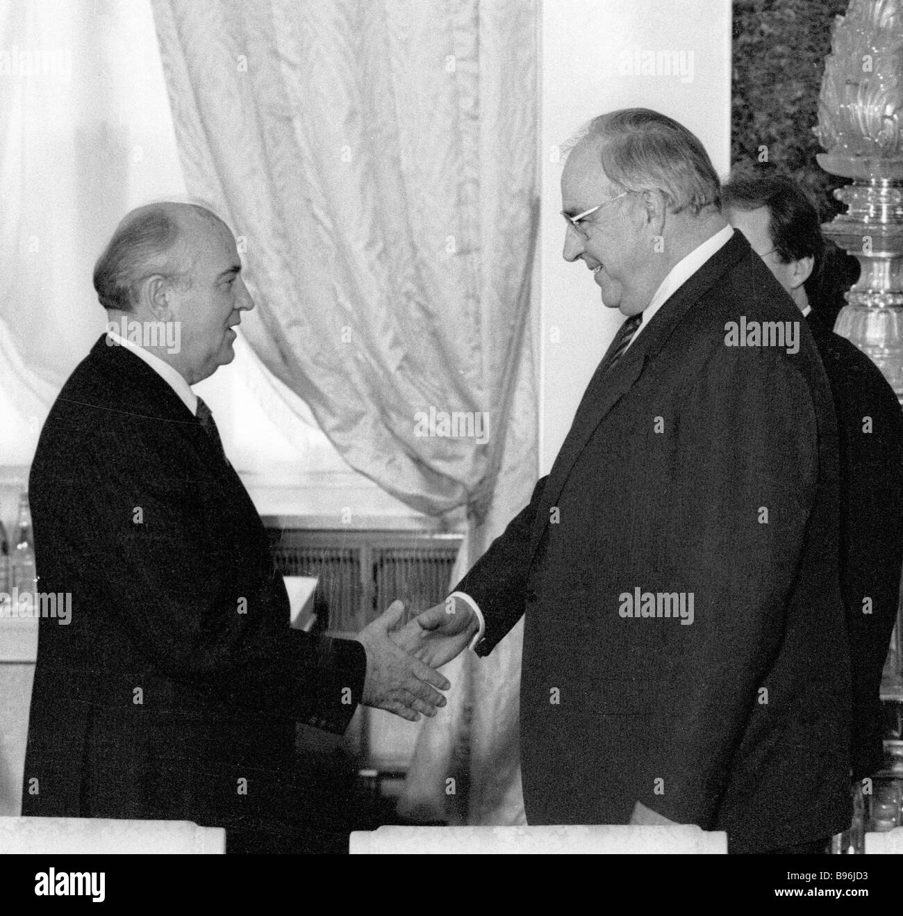 Helmut Kohl Gorbachev High Resolution Stock Photography and Images - Alamy