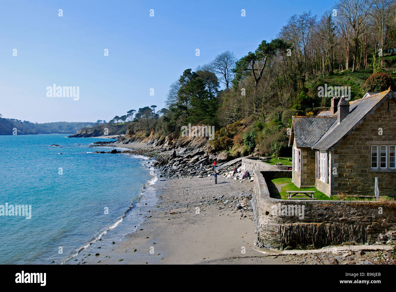durgan beach on the helford river,cornwall,uk Stock Photo - Alamy