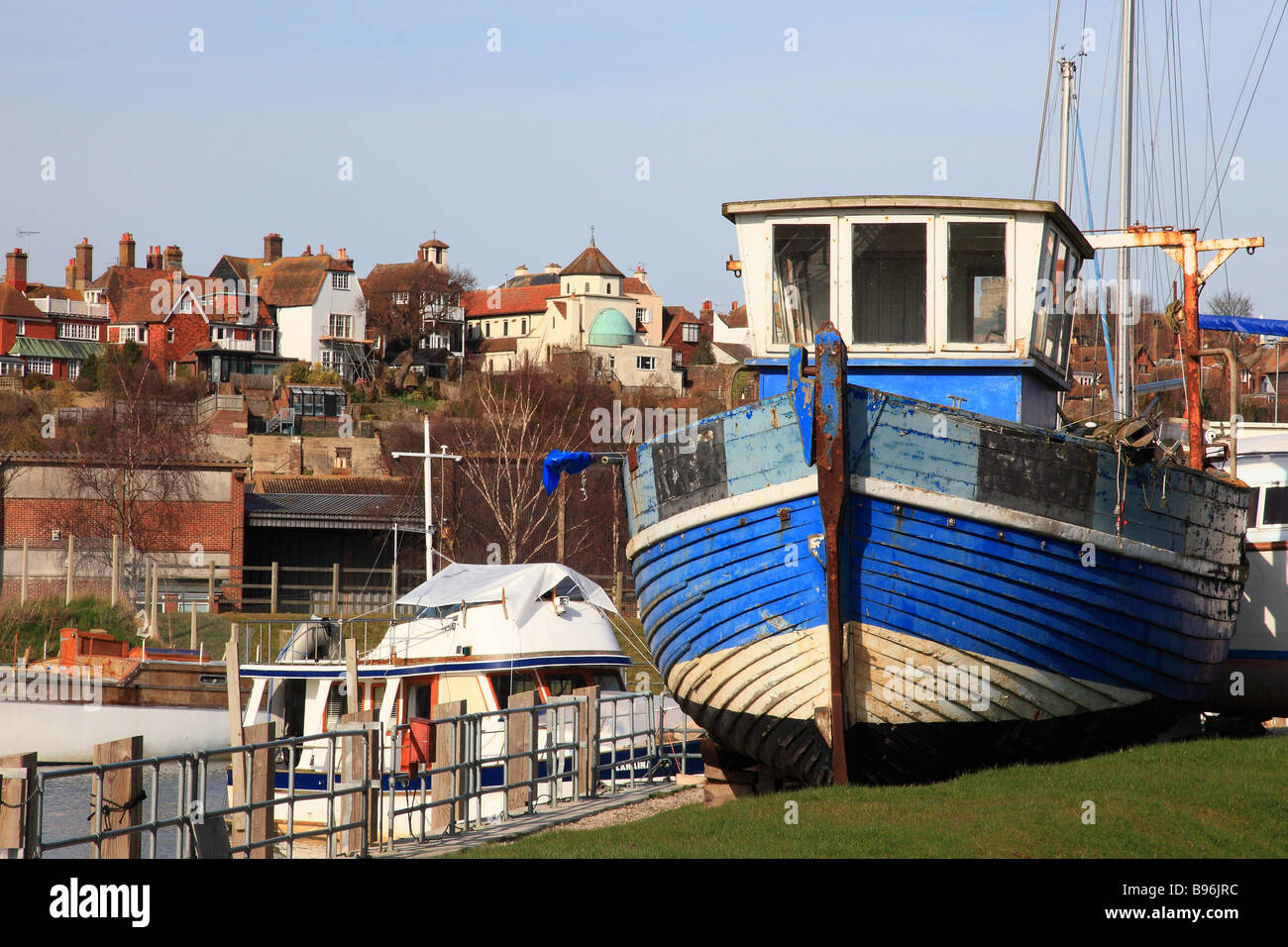 Old english canal boat hi-res stock photography and images - Alamy