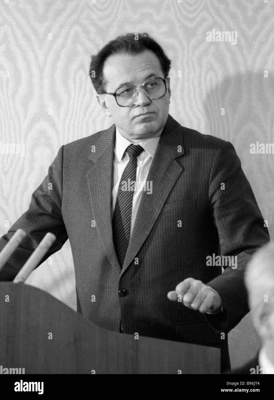 Georgy Razumovsky chairman of the legislative proposals commission of ...